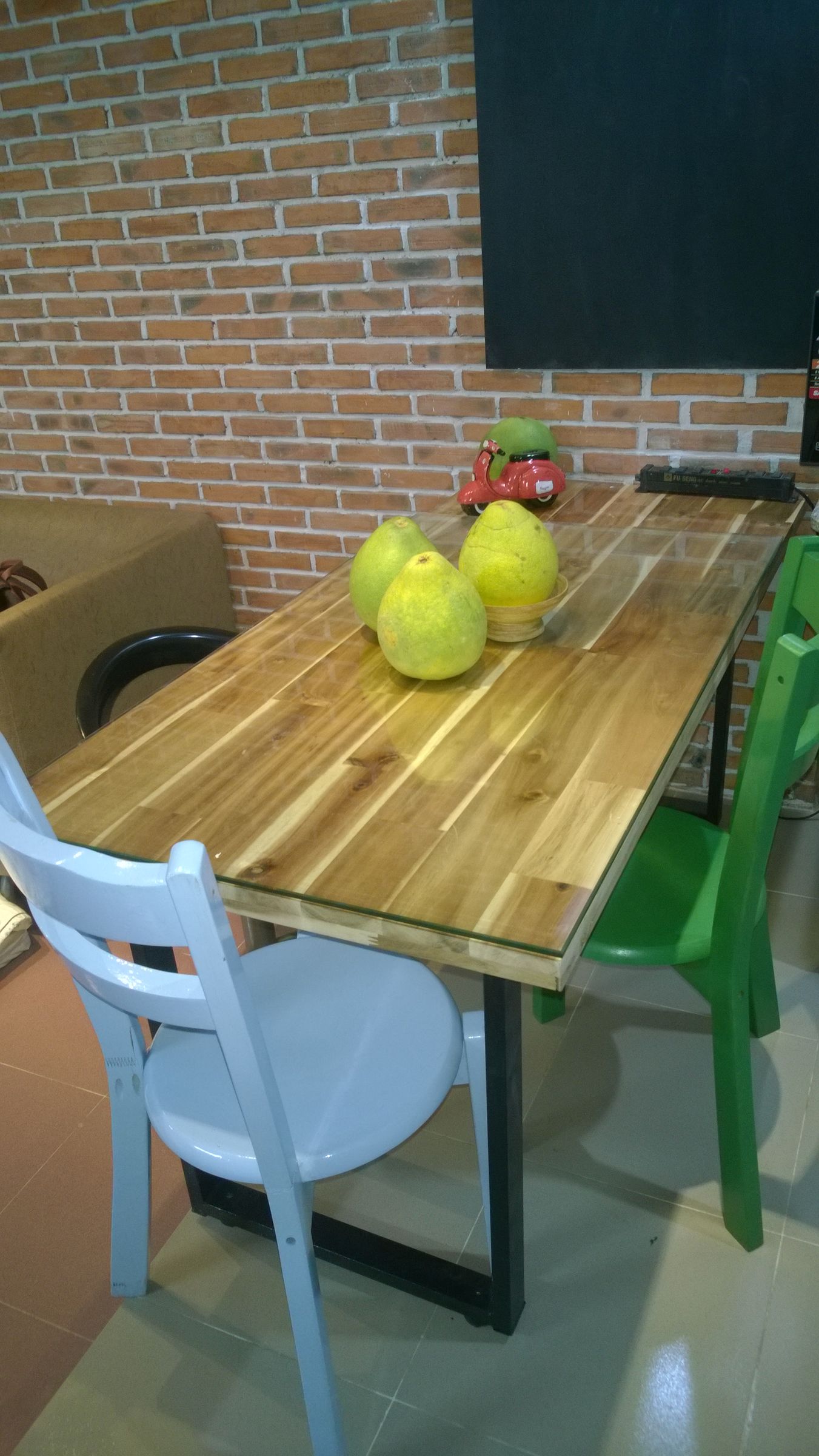 The Home-made Industrial Style Dining Table : 7 Steps (with Pictures ...