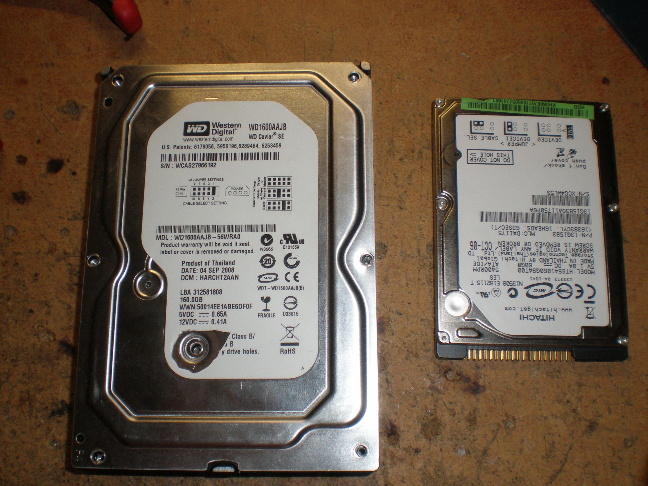 How to Fit an 2,5" PATA HDD in 3,5" HDD Case : 5 Steps - Instructables