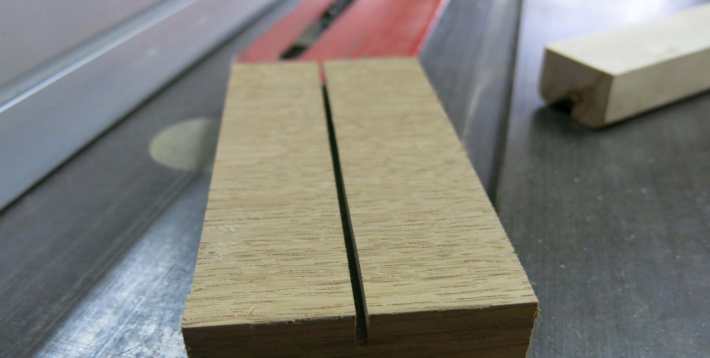 DIY Wooden Phone Stand : 7 Steps - Instructables