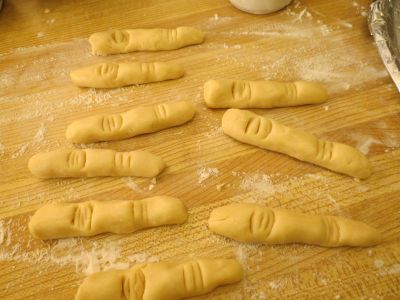 Realistic Hallowe'en Severed Finger Cookies : 8 Steps (with Pictures ...