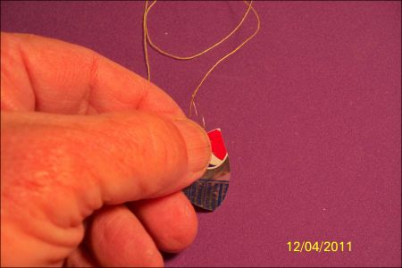 Make Your Own Needle Threader : 5 Steps (with Pictures) - Instructables