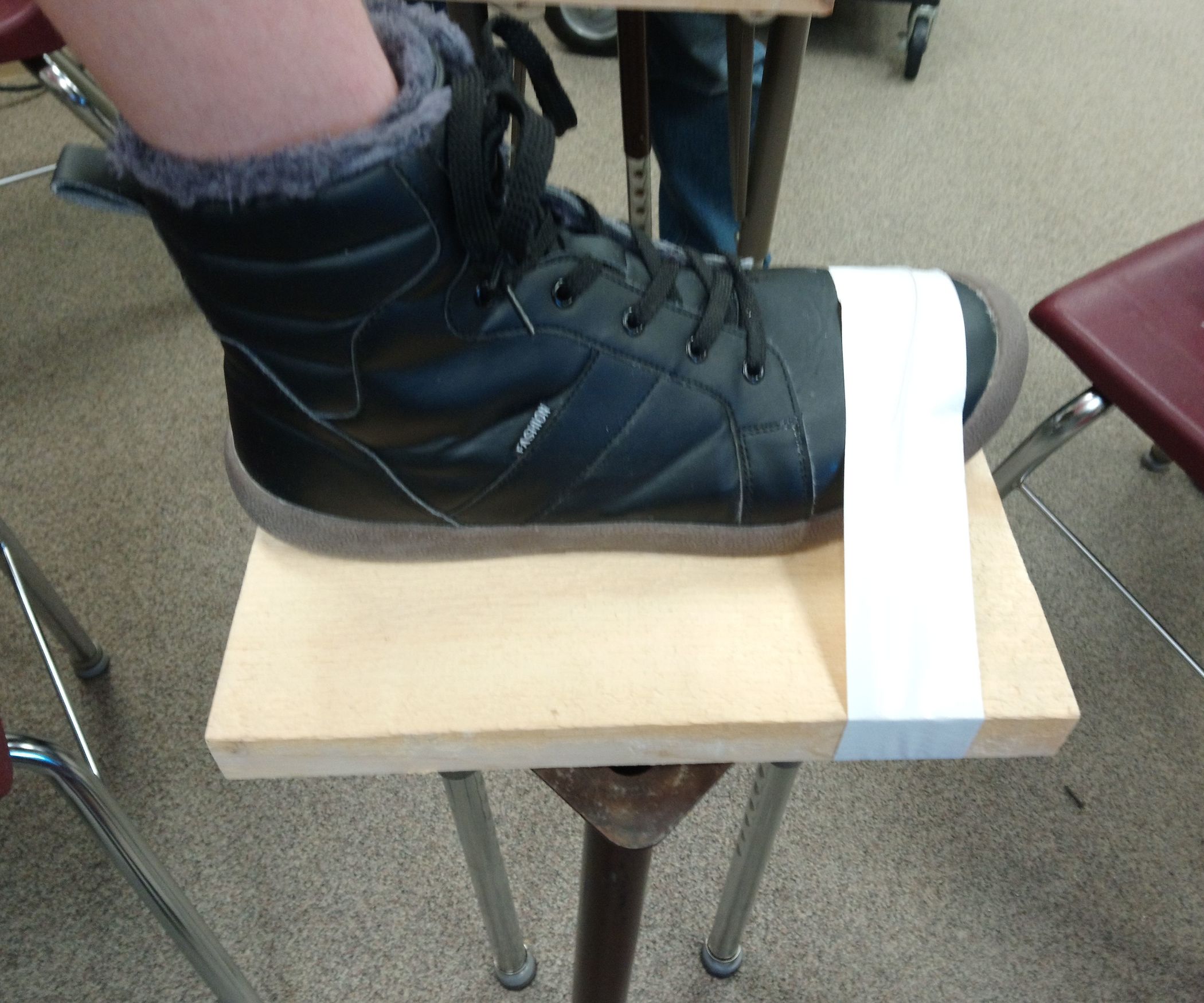 Red Neck Stilts : 5 Steps - Instructables