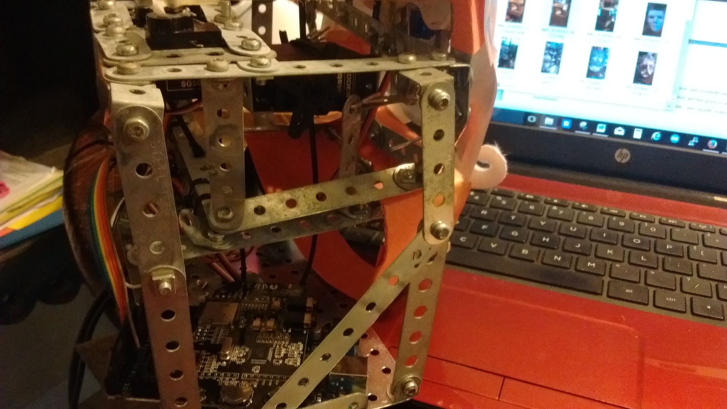 RomoBOT - Animatronic Face Robot : 9 Steps - Instructables