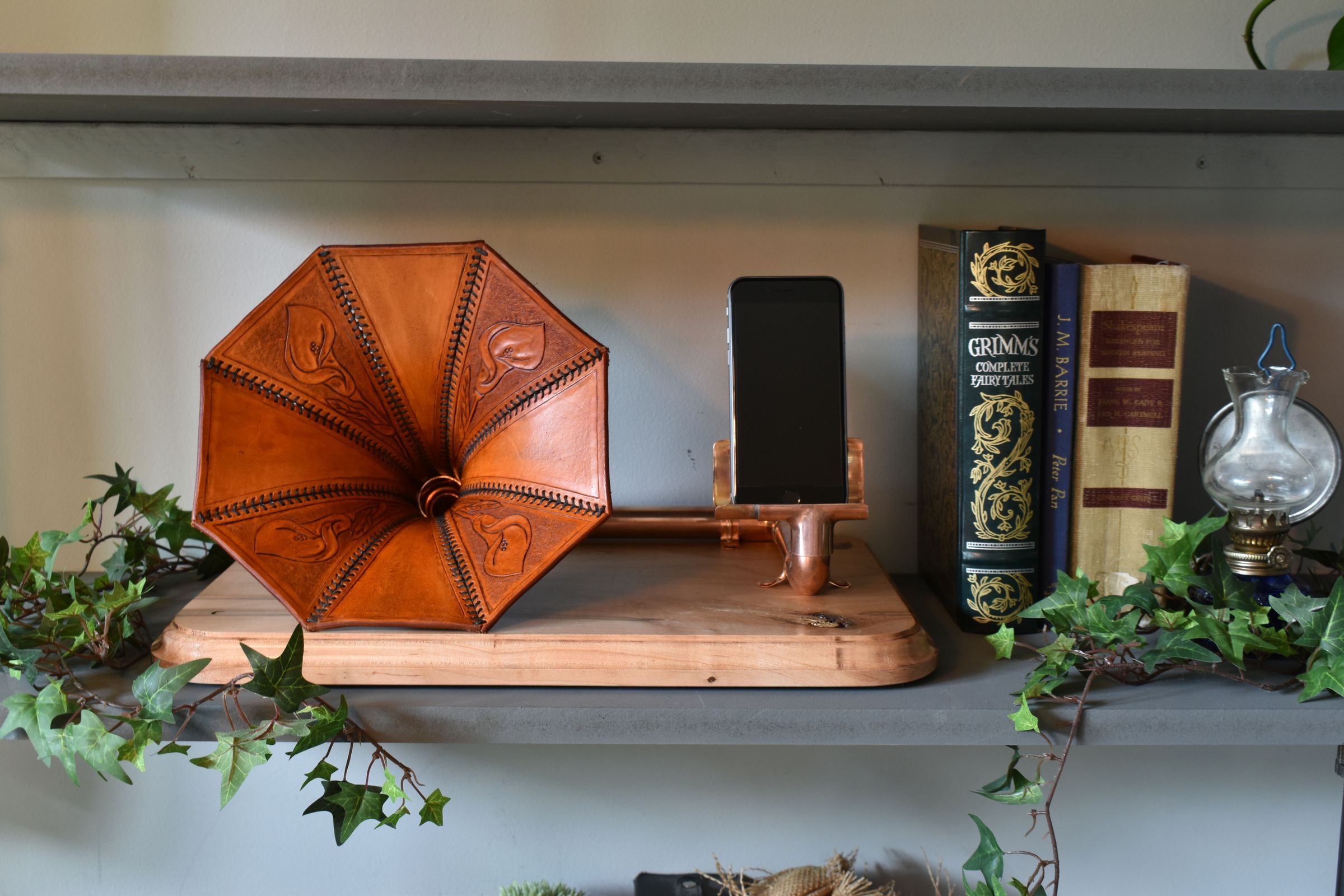 Leather Gramophone Horn, Passive Smart Phone Amplifier : 9 Steps (with ...