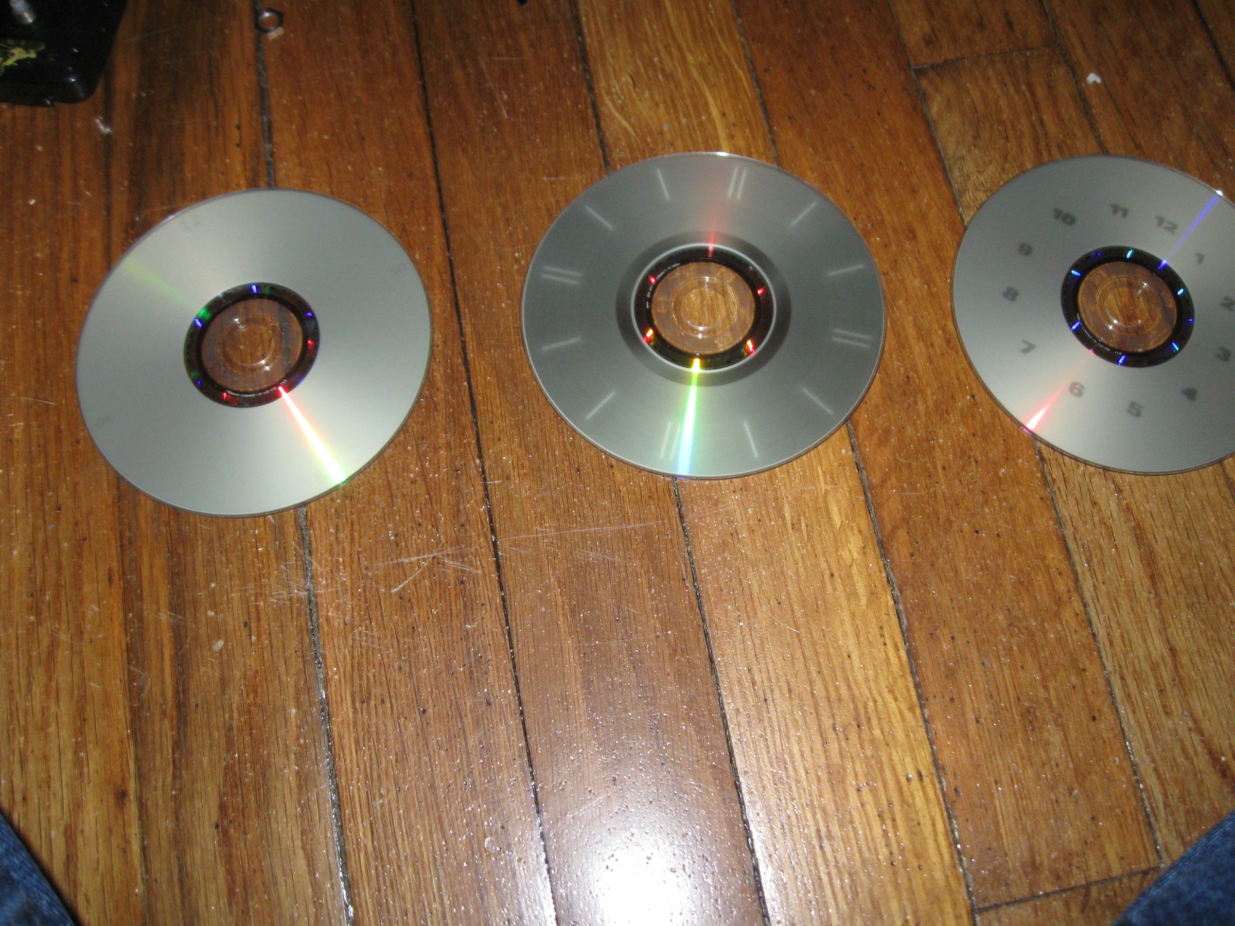 Cool Cd Clock : 3 Steps - Instructables