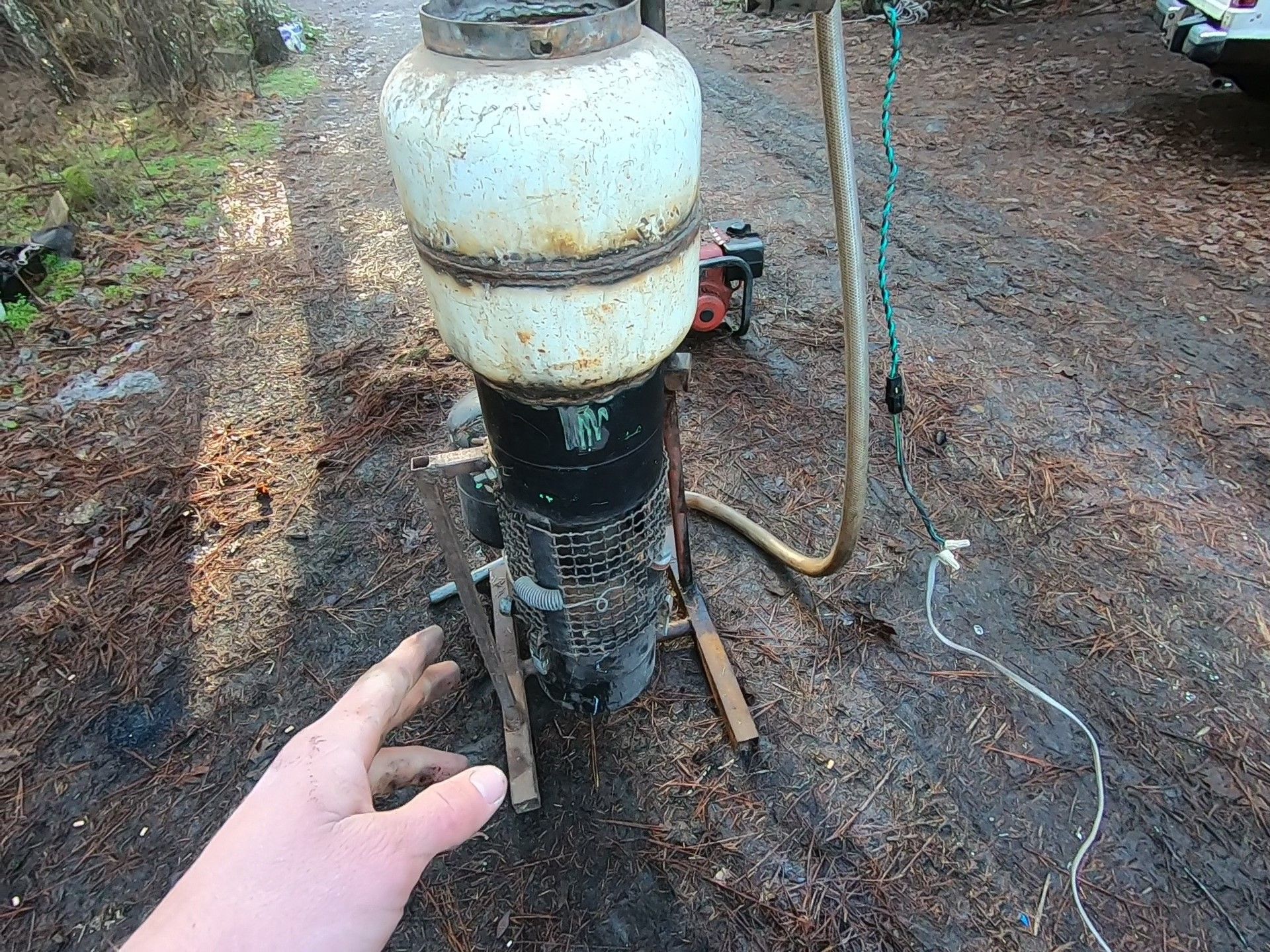 Using Wood to Fuel a Generator! (How to Build a Wood Gasifier W ...