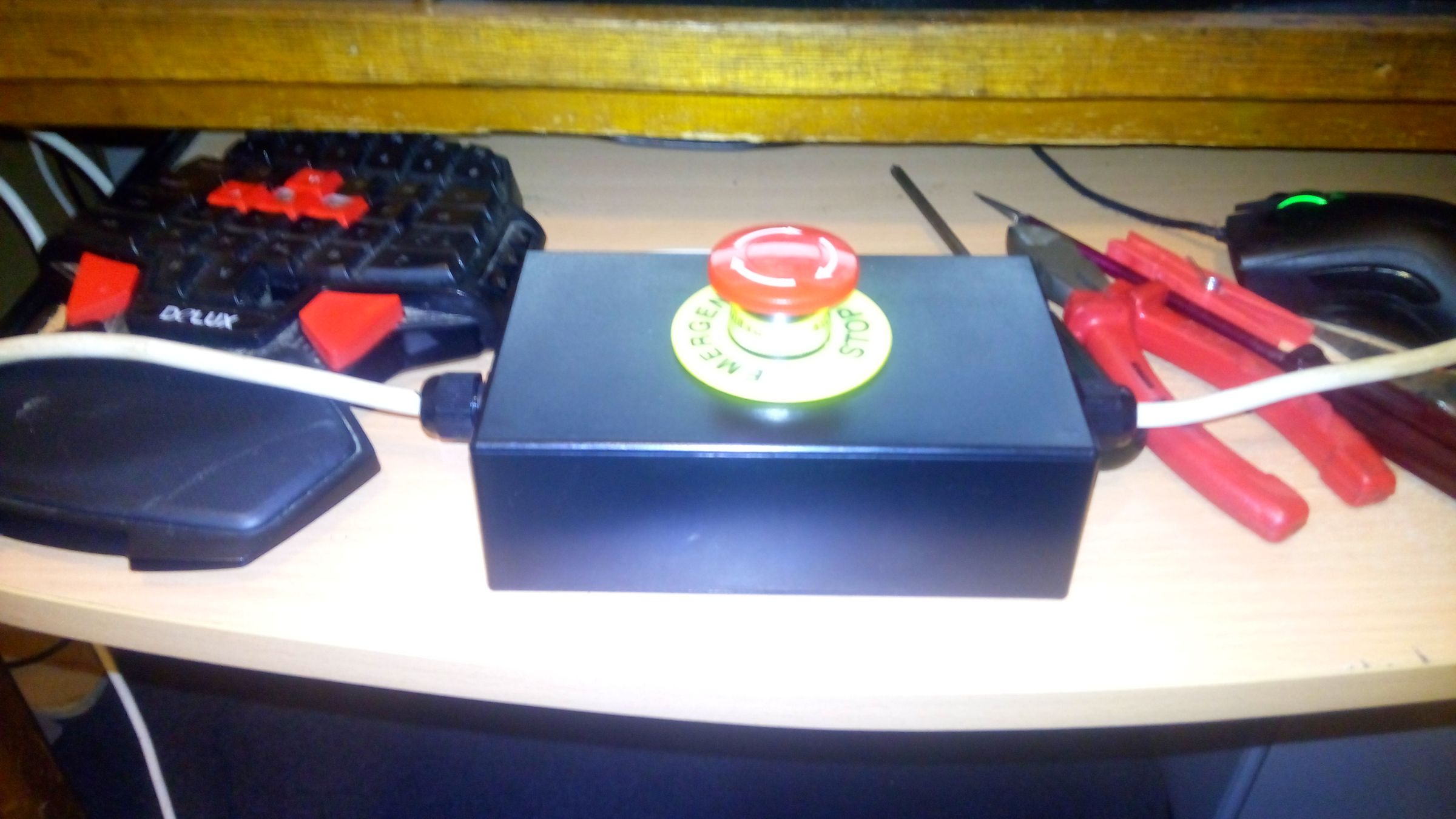 Emergency Stop Button : 10 Steps (with Pictures) - Instructables