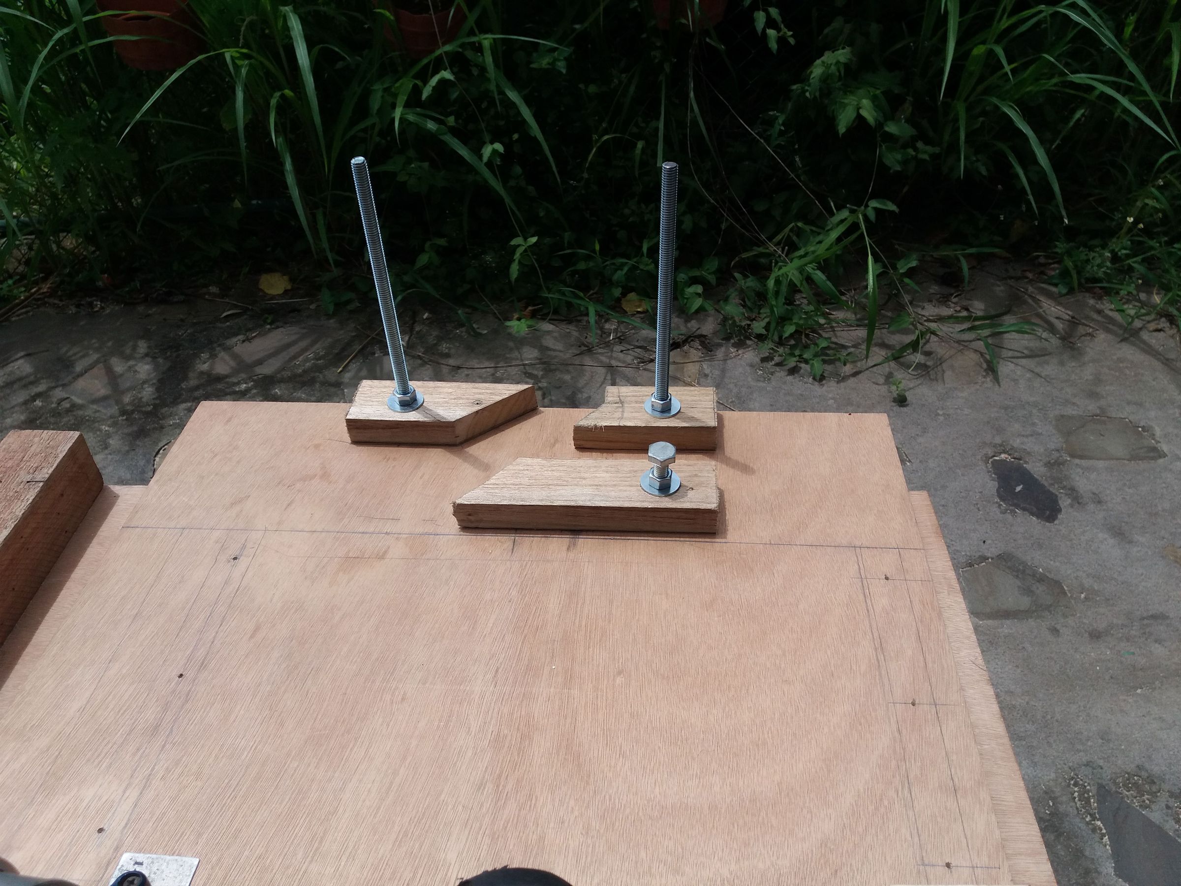Benchtop Belt Sander Jig : 8 Steps (with Pictures) - Instructables