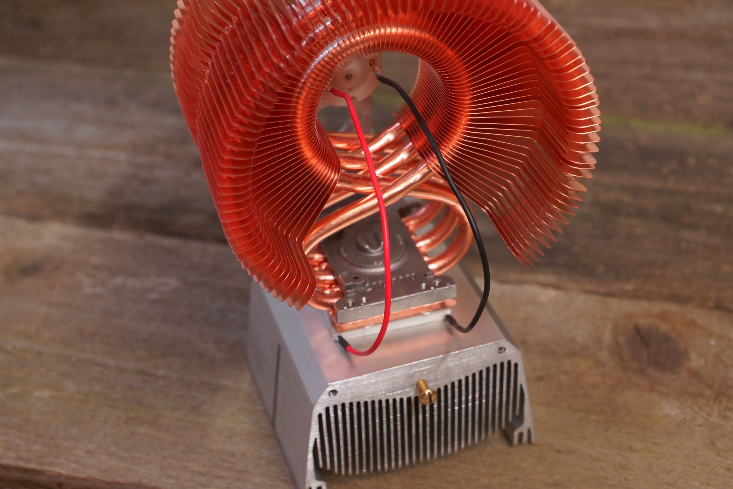 Peltier Fan / Phone Charger : 6 Steps (with Pictures) - Instructables