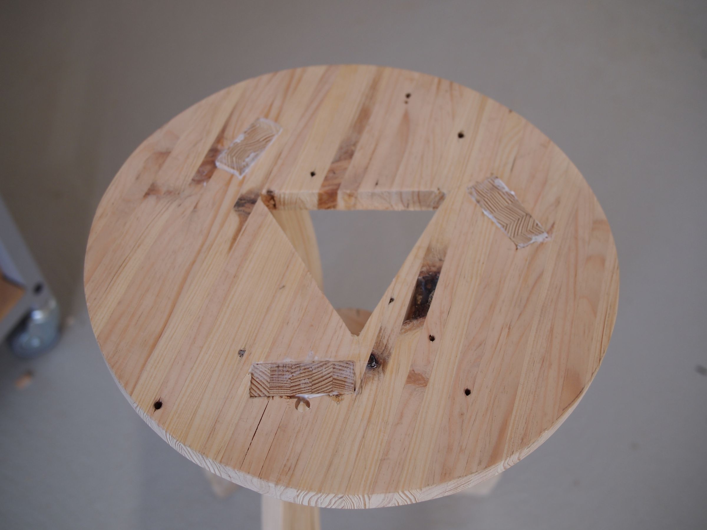 Shipping Pallet Stool (with Pictures) - Instructables