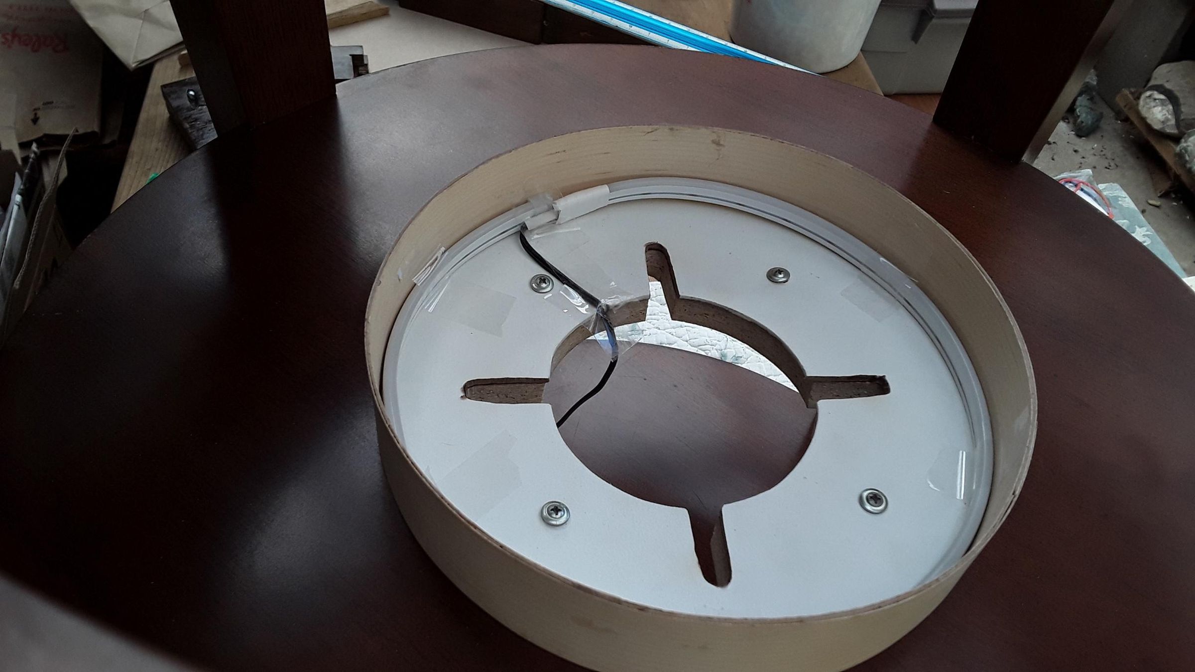Compass Display Table With Indirect Lighting : 6 Steps (with Pictures ...