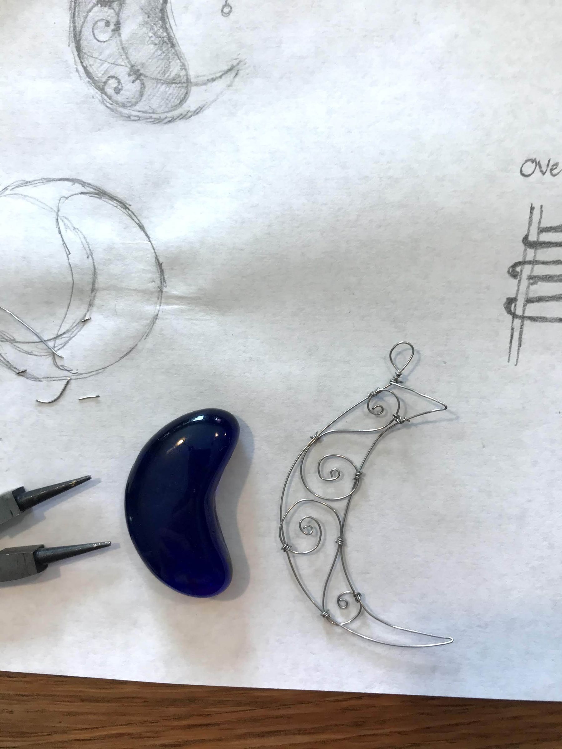 How to Design (and Finish!) a Wire Wrapped Moon Pendant : 8 Steps (with ...