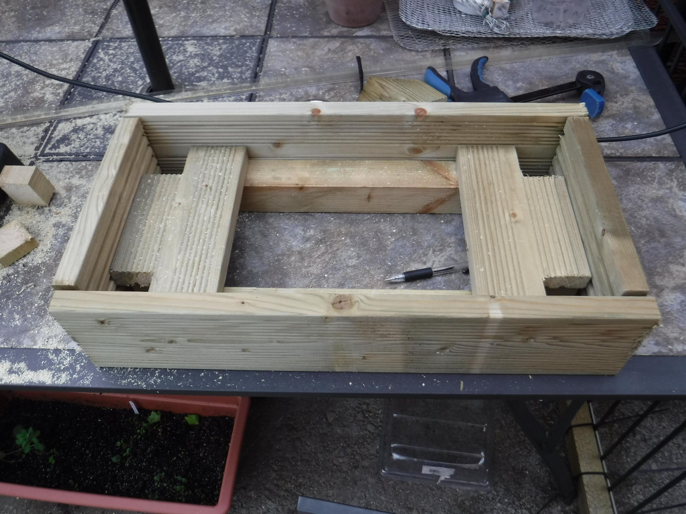 Wooden Box Planter : 9 Steps (with Pictures) - Instructables