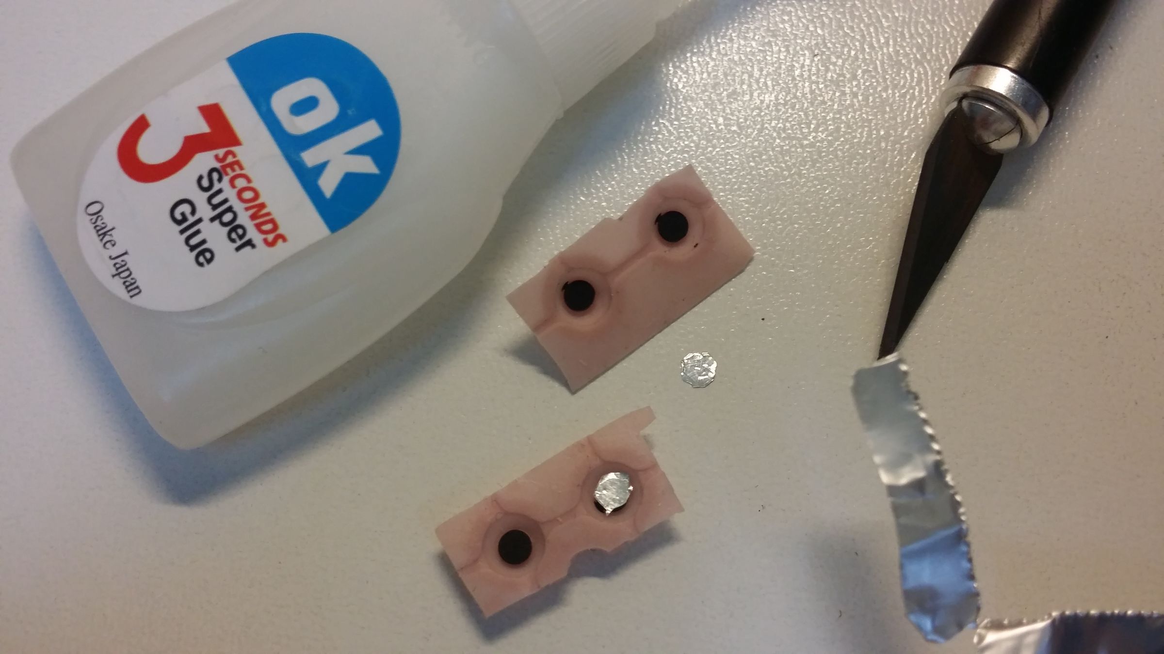 Touch Screen Gameboy Buttons! : 10 Steps - Instructables