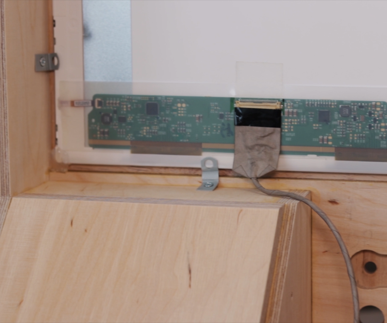 Vintage Look Media PC From an Old Laptop : 30 Steps (with Pictures ...