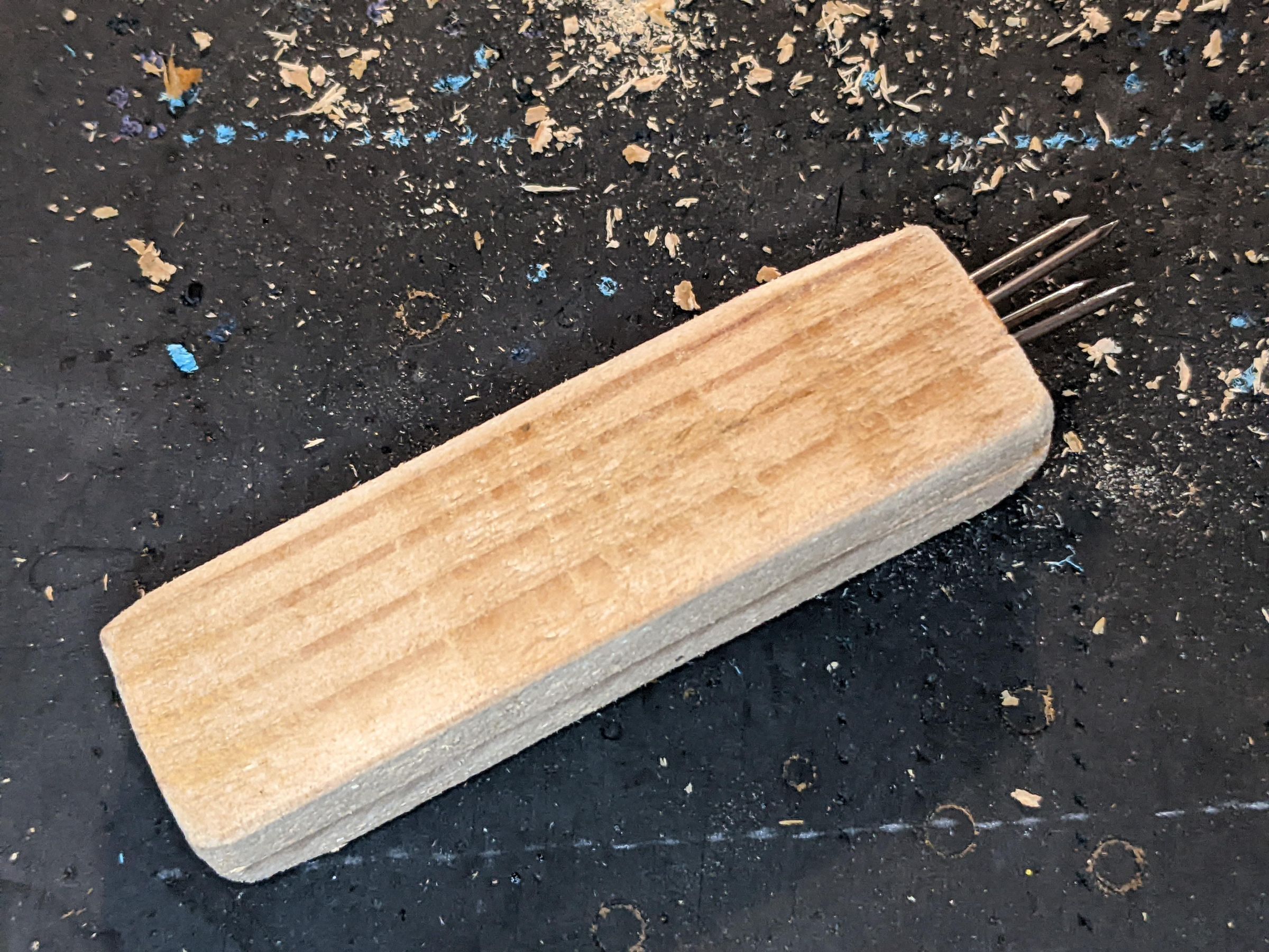 4-Prong Square Leather Lacing Chisel : 5 Steps (with Pictures ...