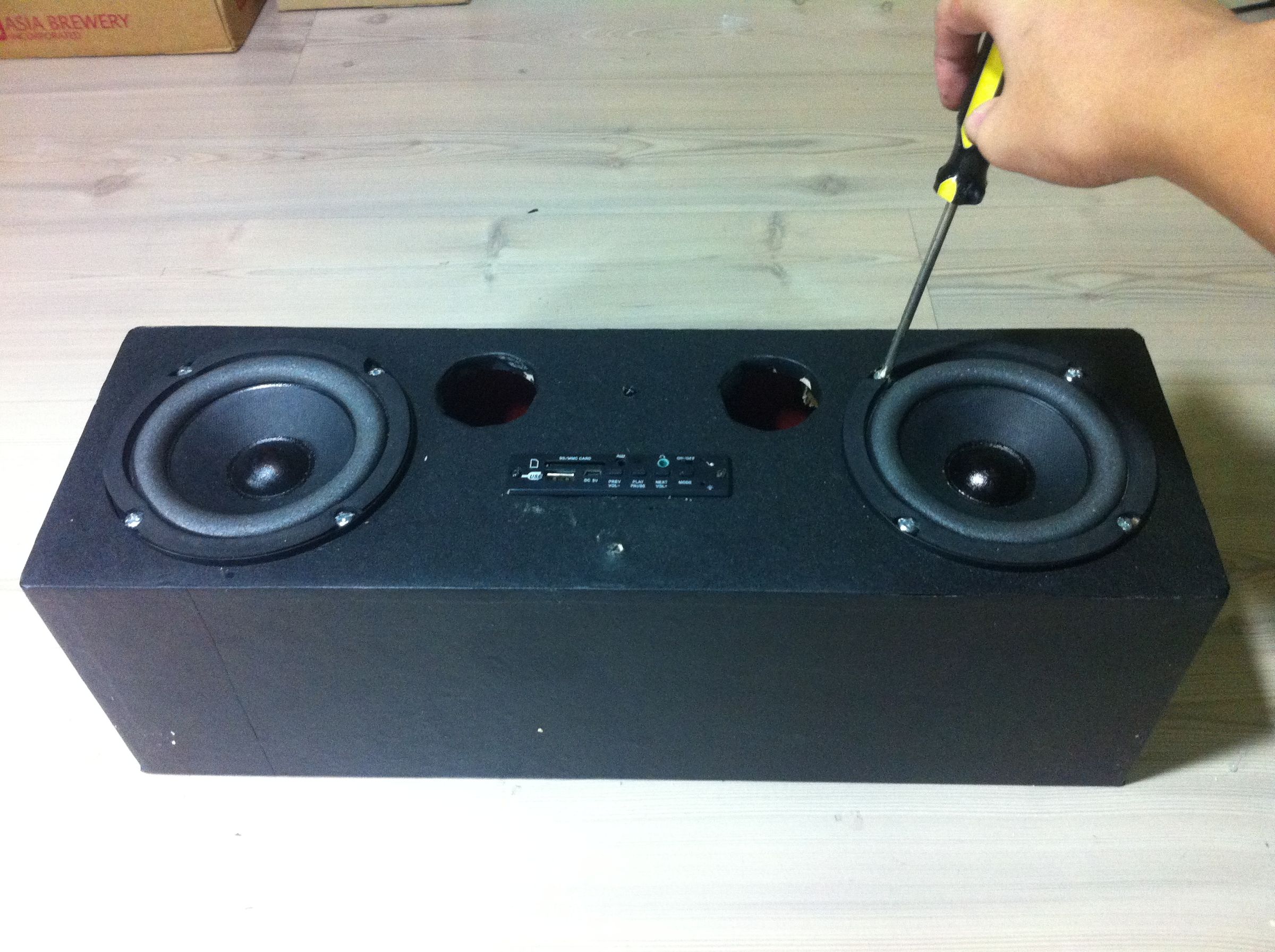 DIY Portable Boombox (from SCRATCH!) : 18 Steps (with Pictures ...
