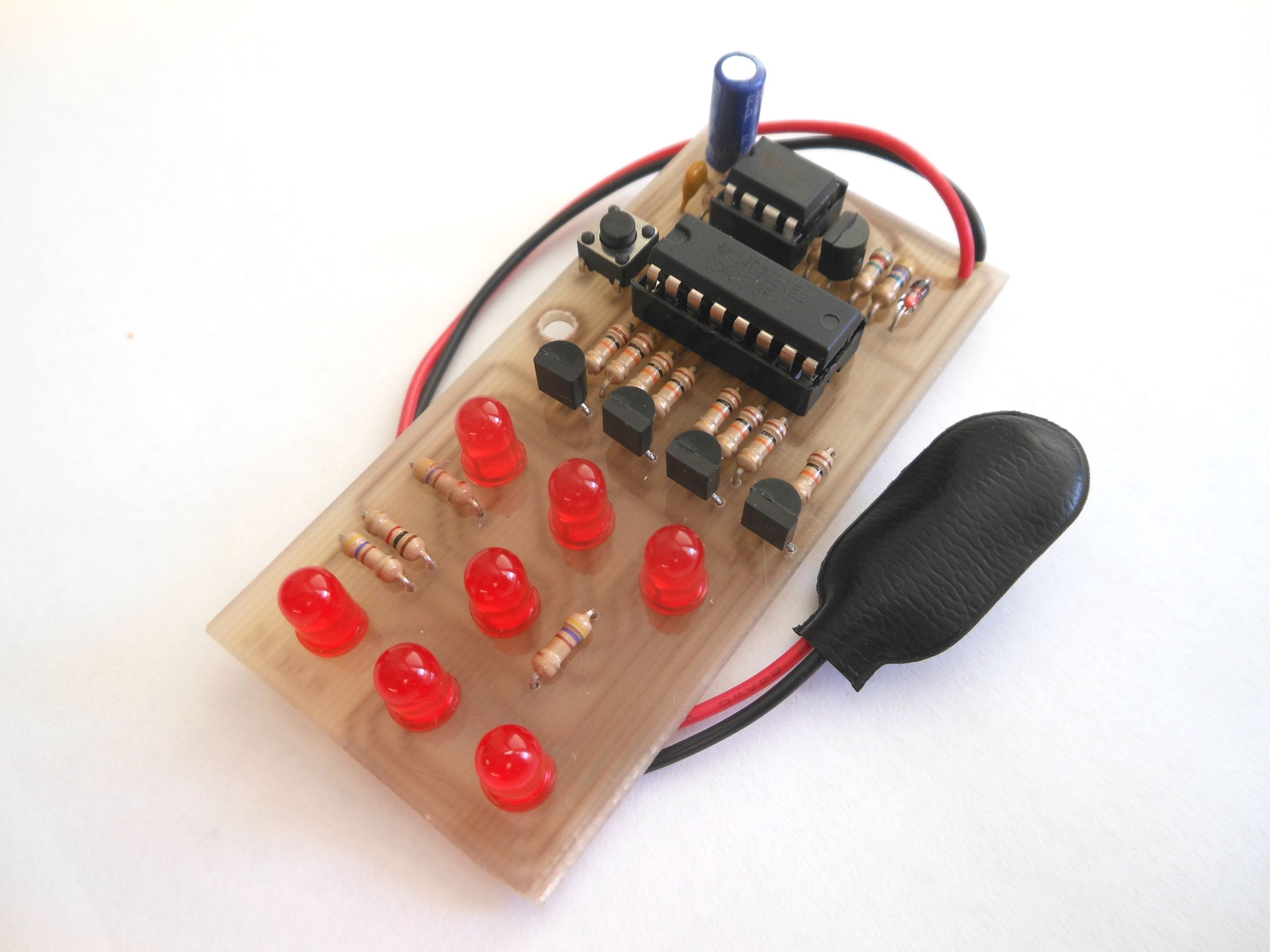 Electronic Dice With Slowdown - 555 & 4017 : 5 Steps (with Pictures) - Instructables