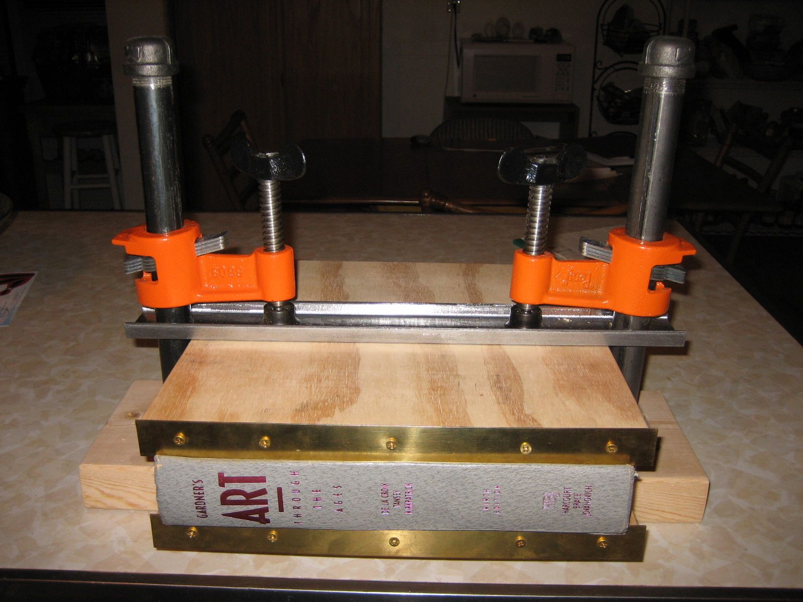 Book Press : 7 Steps (with Pictures) - Instructables
