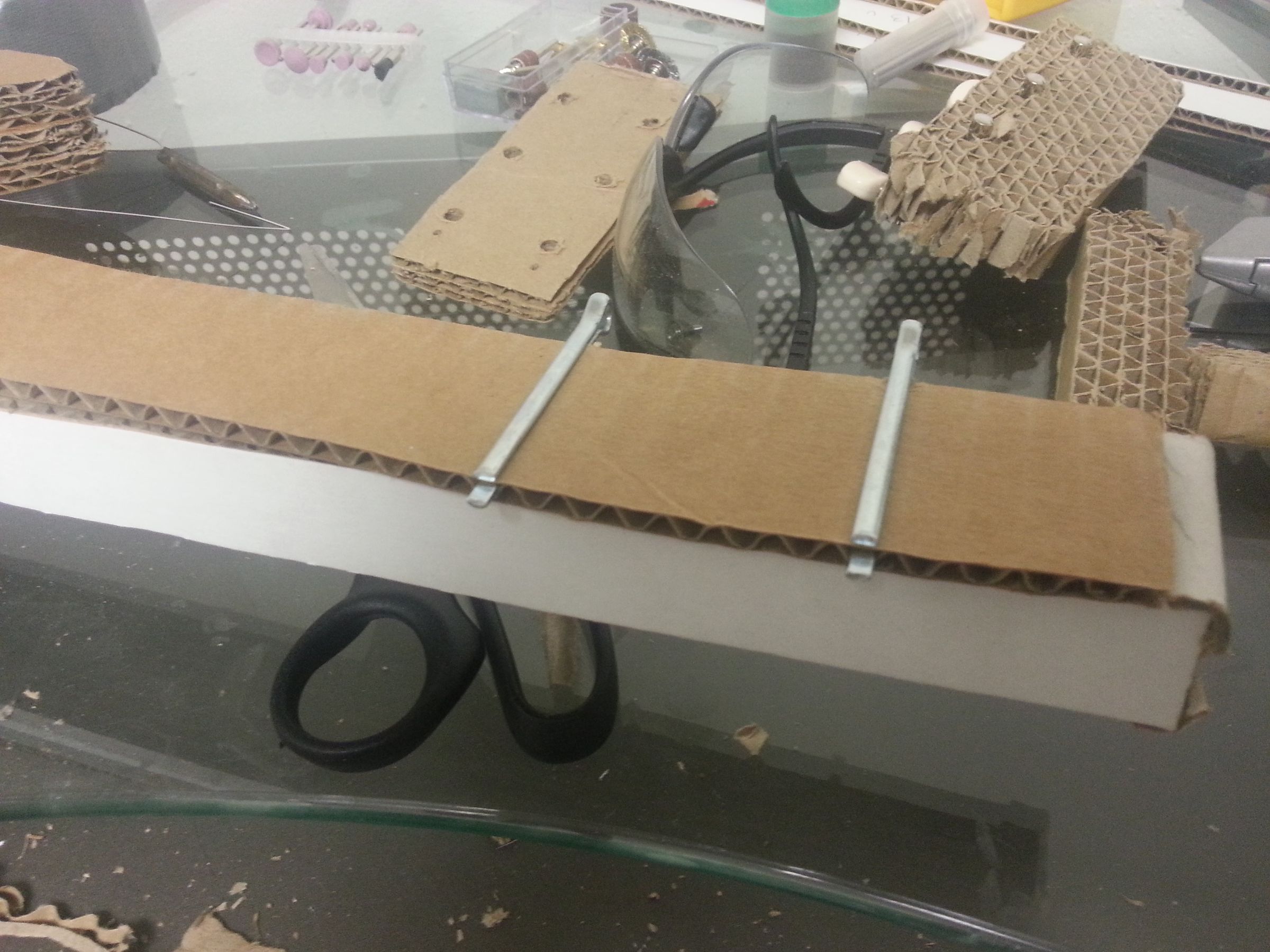 Cardboard Electric Guitar : 12 Steps (with Pictures) - Instructables