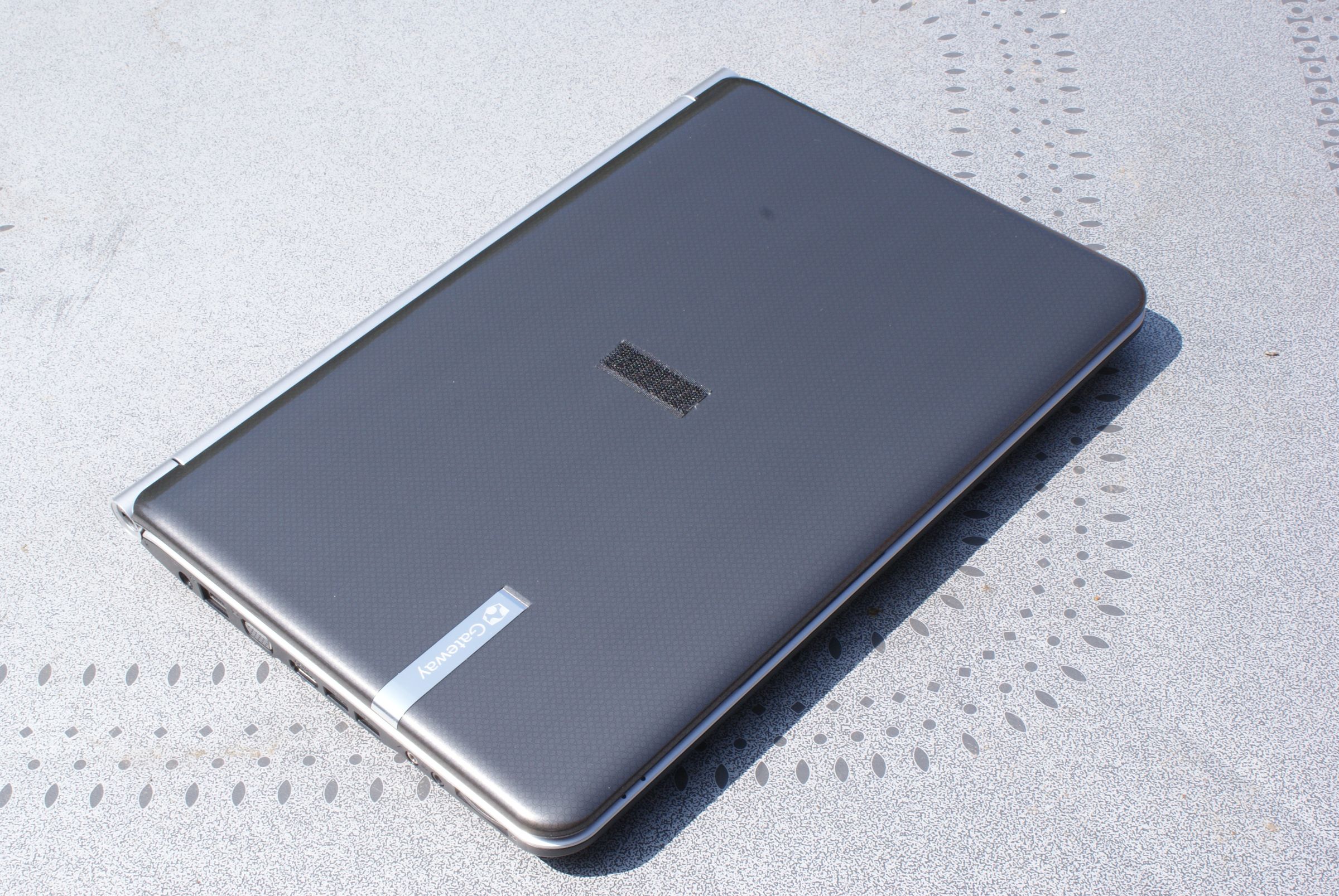 Easy Way to Personalize Your Laptop : 8 Steps - Instructables