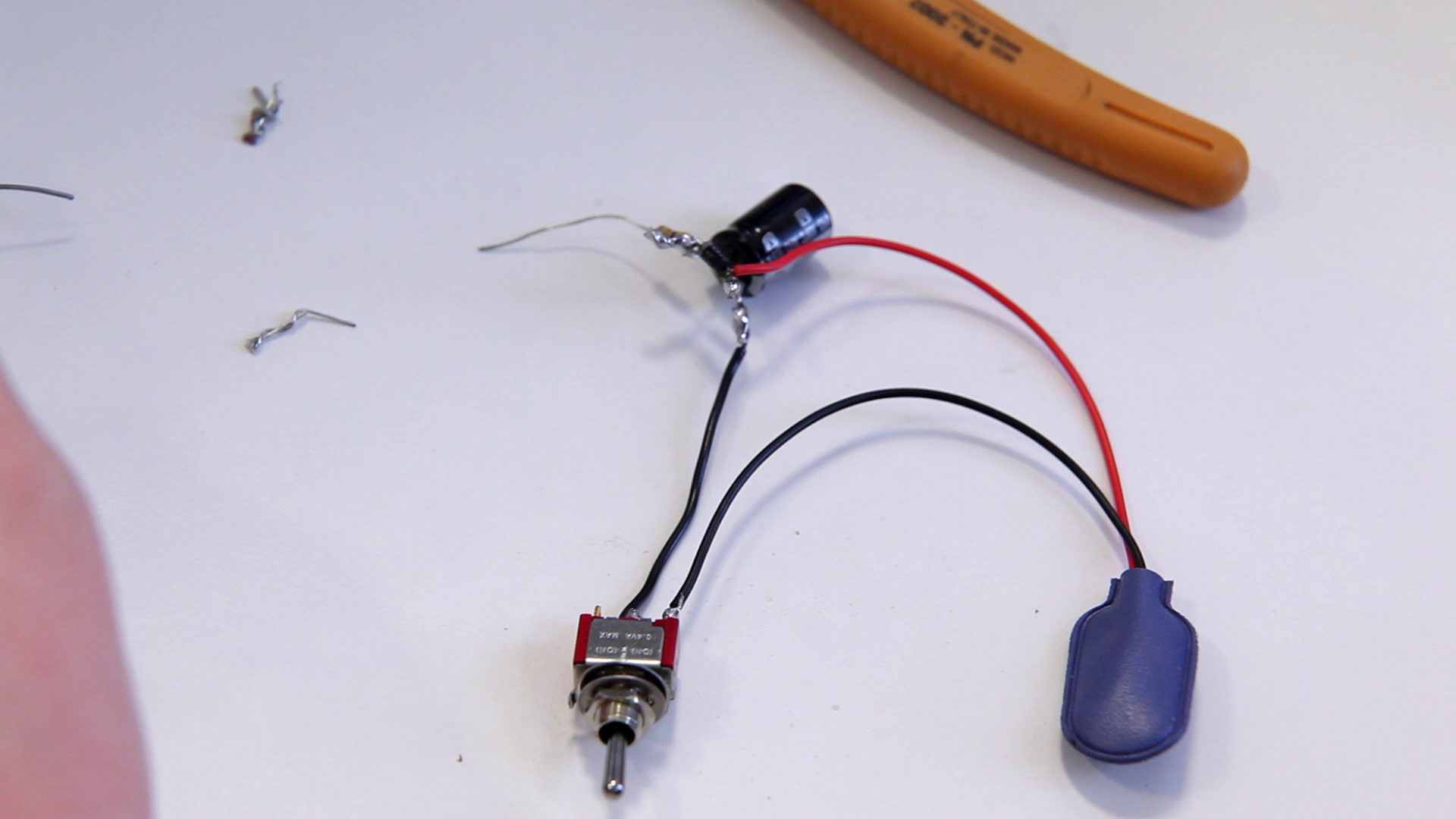 "Worlds Simplest" Neuralizer-build (Men in Black Memory Eraser) : 10 ...