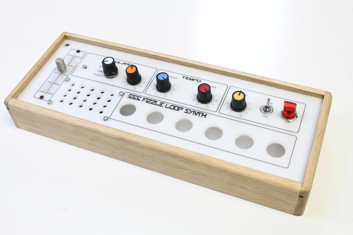 555 Fizzle Loop Synth V4 : 12 Steps (with Pictures) - Instructables