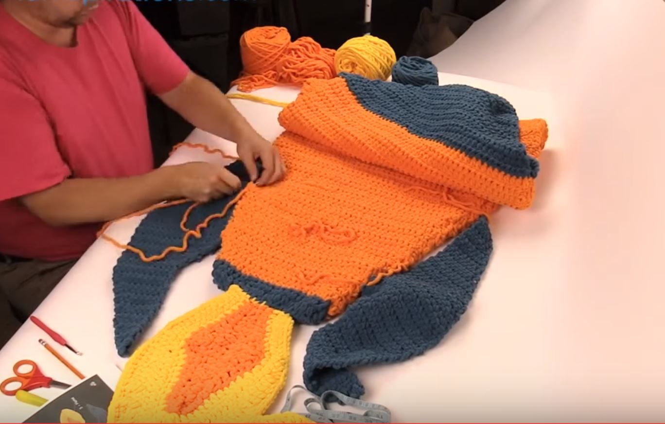 Rocket Ship Crochet Snuggle Sack : 5 Steps (with Pictures) - Instructables