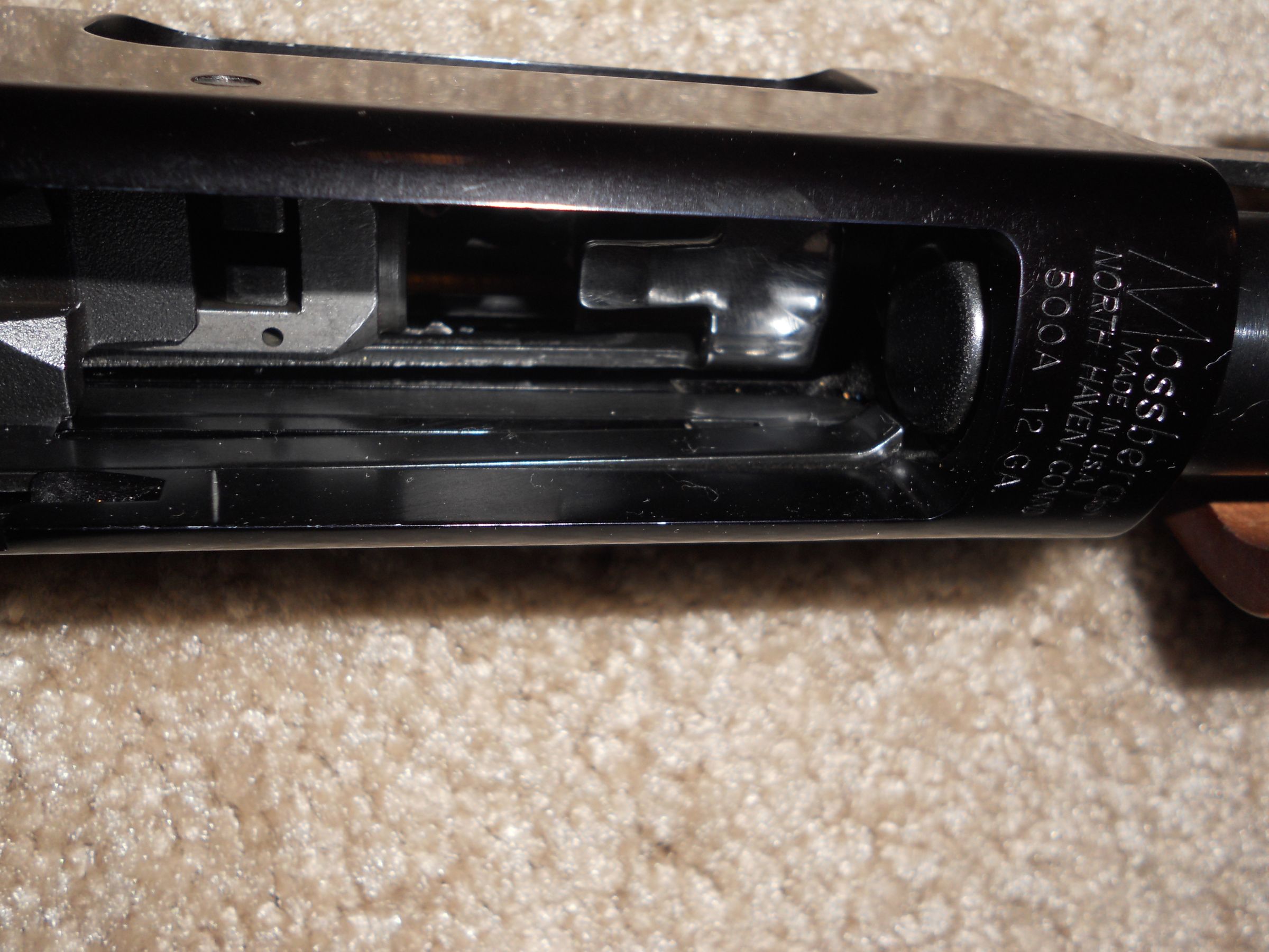 How to Disassemble a Mossberg 500 Series Shotgun : 9 Steps - Instructables