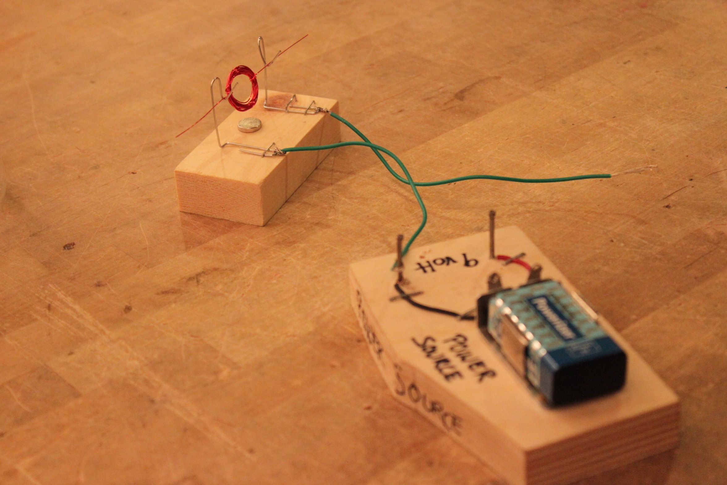 How to Make a Simple Motor : 8 Steps (with Pictures) - Instructables