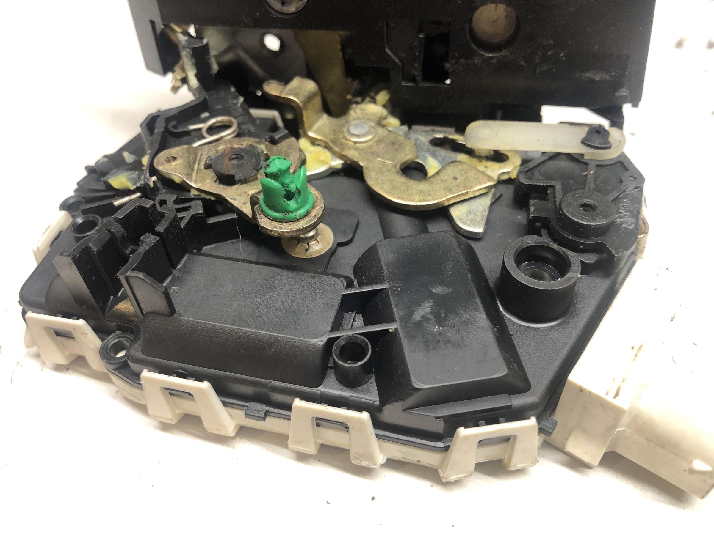 Repair Mini Cooper Electric Door Lock Actuator / Locking Mechanism : 18 ...