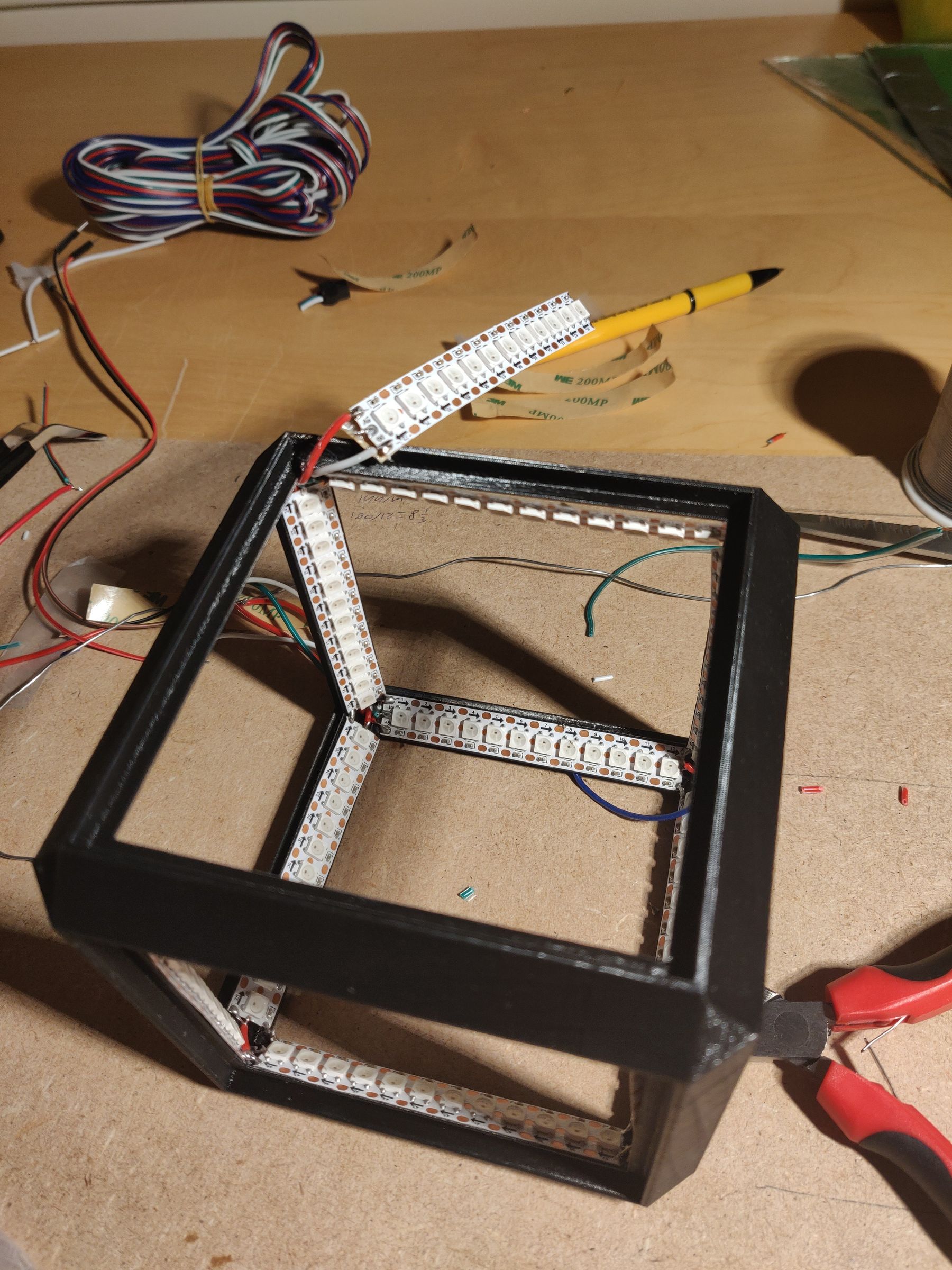 "Easy" Infinity Cube : 14 Steps (with Pictures) - Instructables