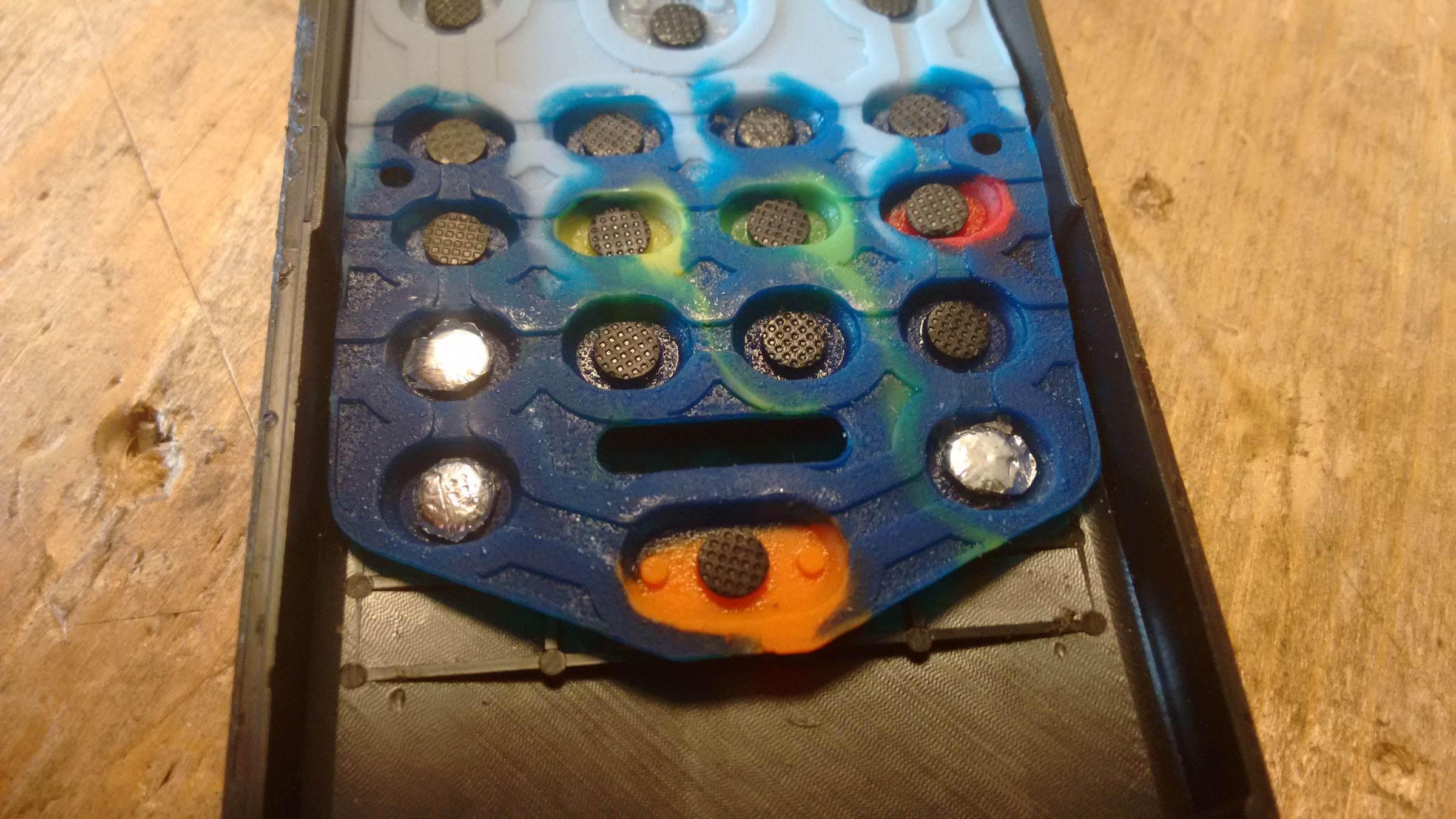 Riparare I Tasti Di Un Telecomando : 3 Steps - Instructables