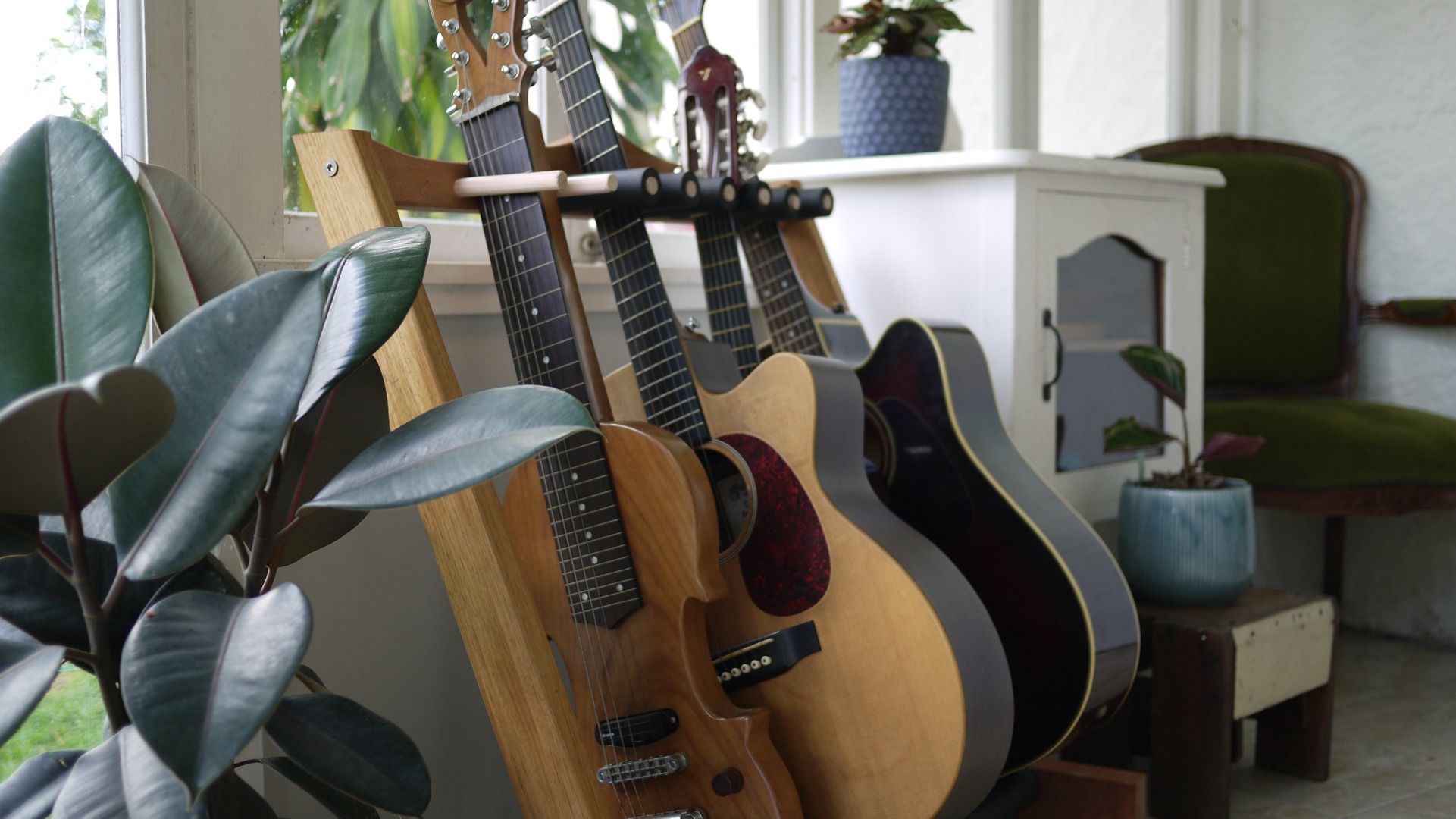 Timber Guitar Stand : 30 Steps (with Pictures) - Instructables