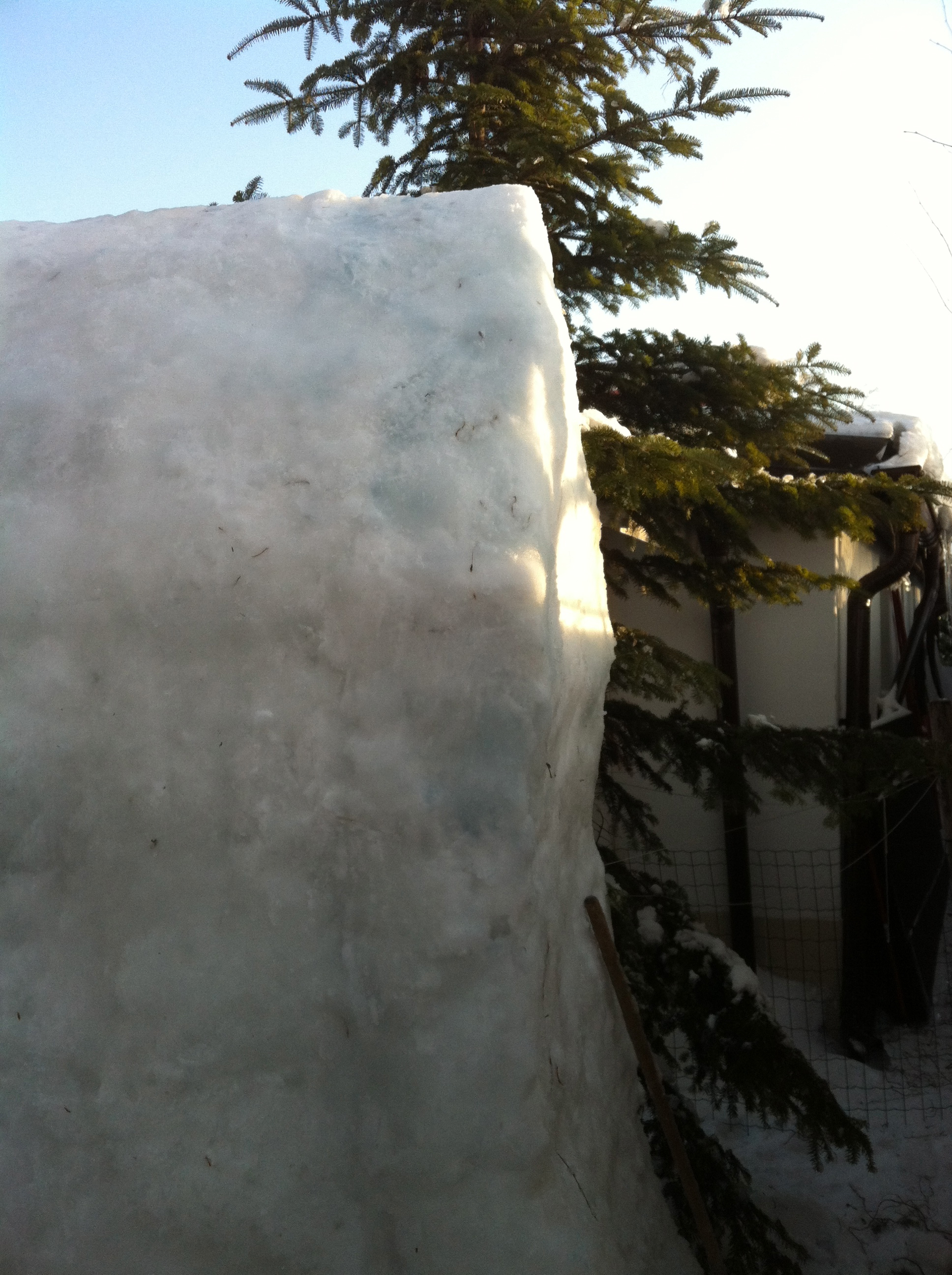 How to Make the Massive 3 Floor Snow Fort. : 9 Steps (with Pictures ...