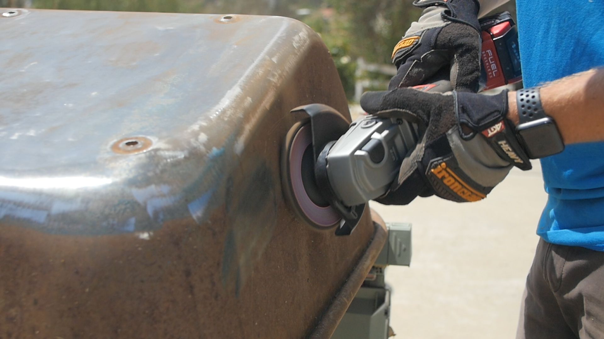 How to Restore an Old Wheelbarrow : 5 Steps (with Pictures) - Instructables