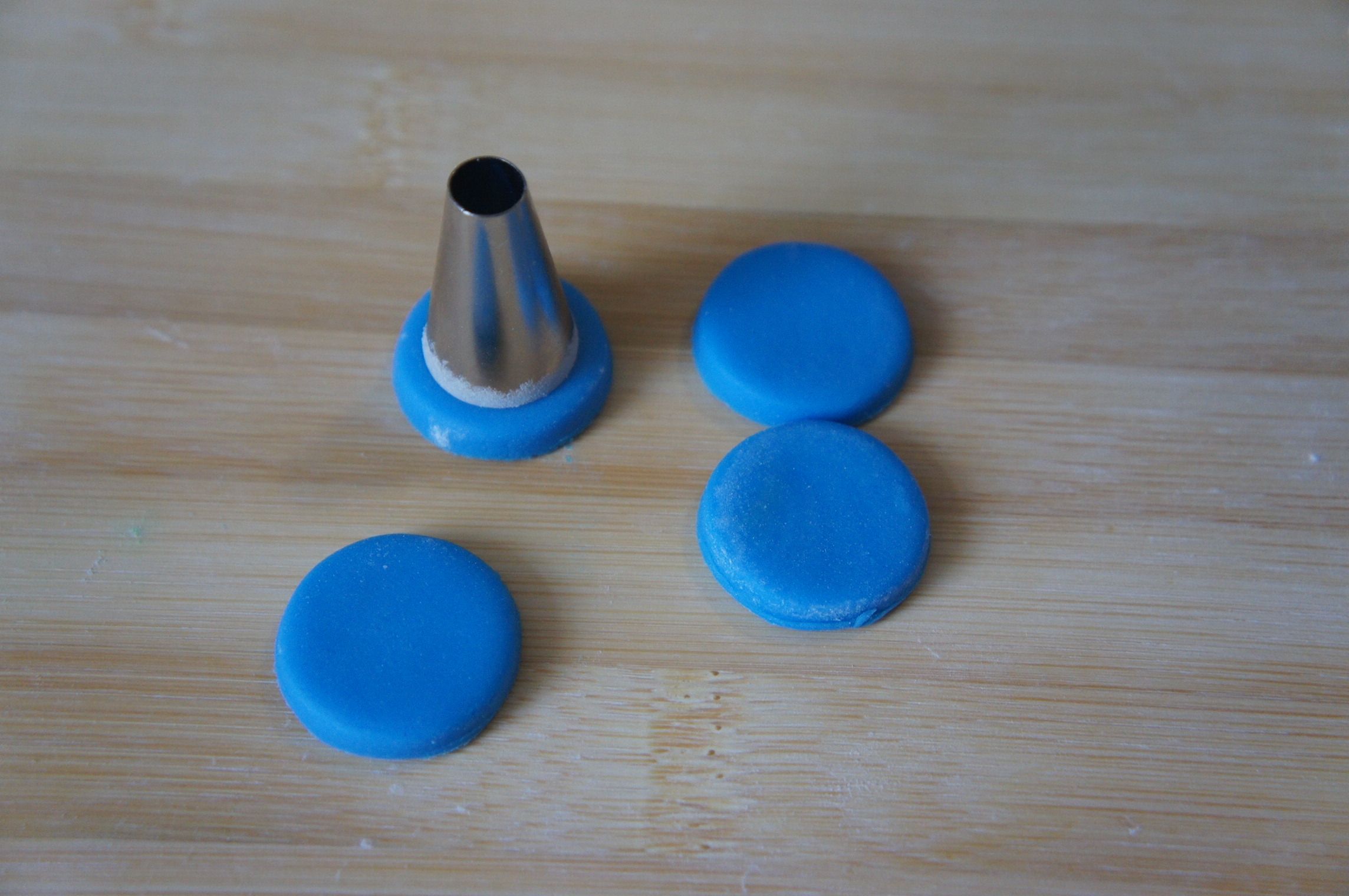 Edible Fondant Rings : 4 Steps (with Pictures) - Instructables