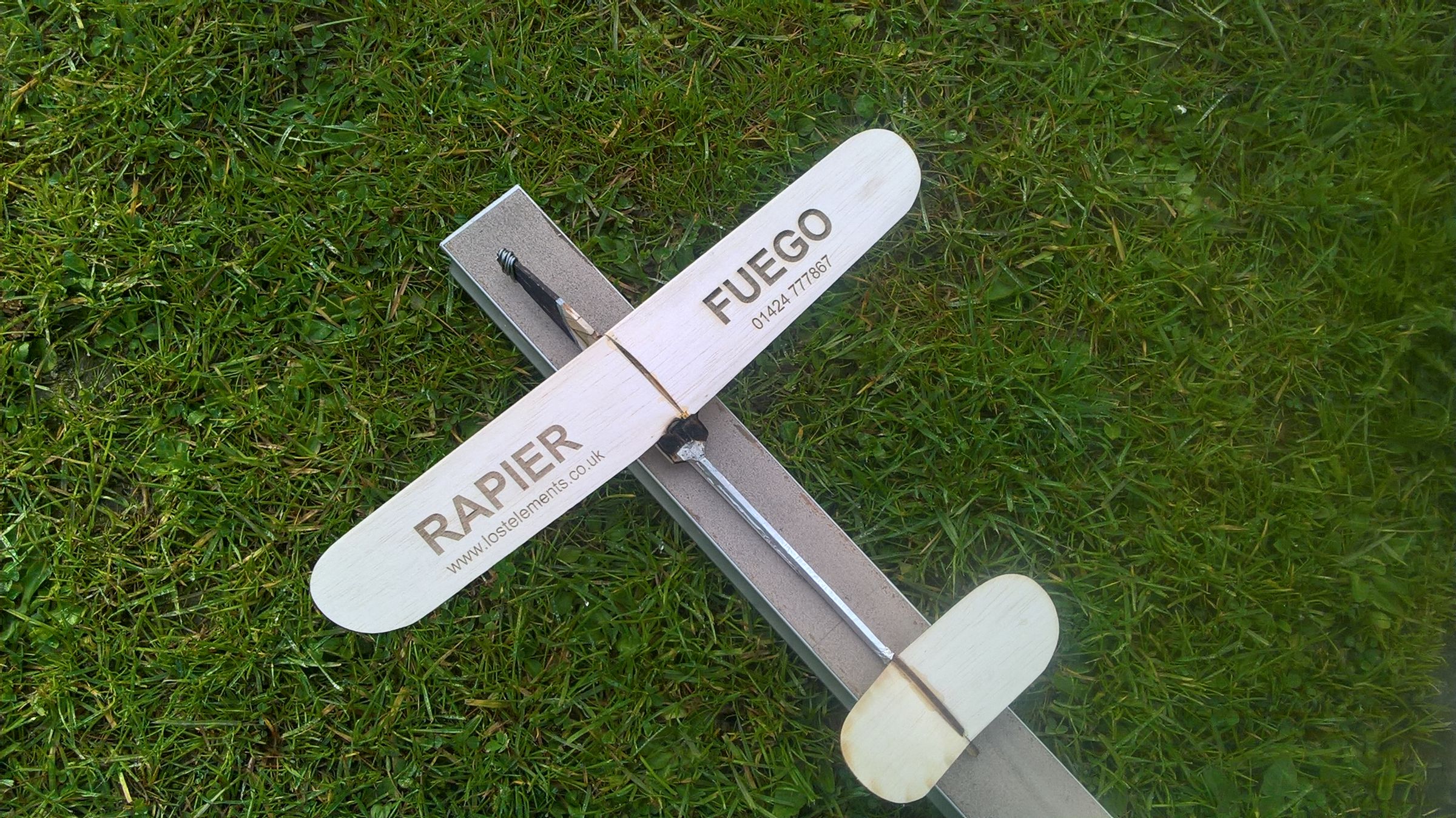 Rapier Fuego Retro Model Plane : 10 Steps (with Pictures) - Instructables