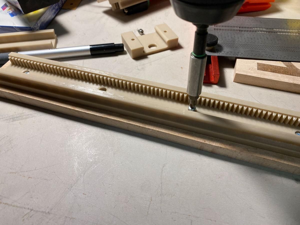 Slide Clock : 12 Steps (with Pictures) - Instructables