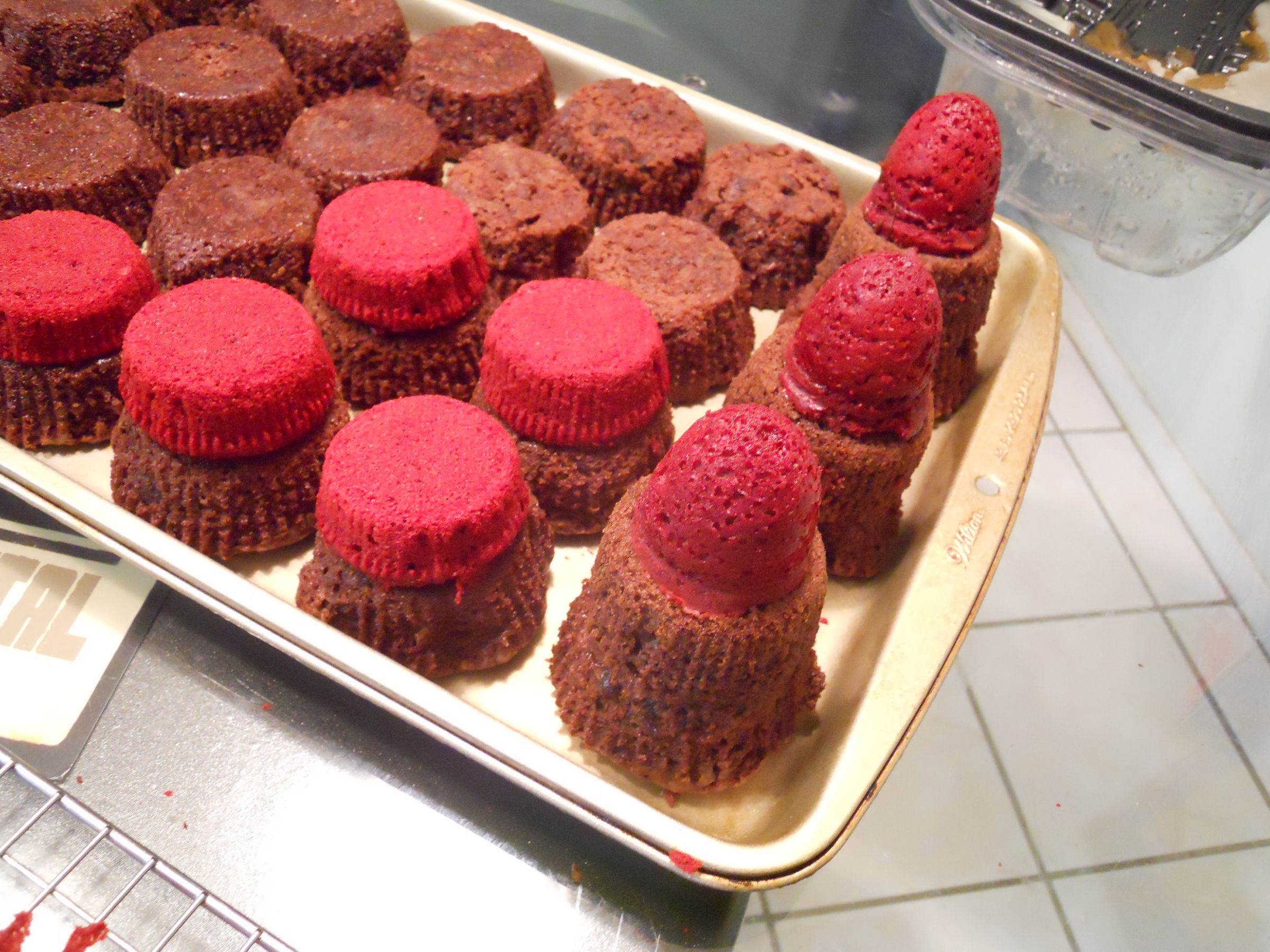 An Army of Daleks Cakes : 10 Steps (with Pictures) - Instructables
