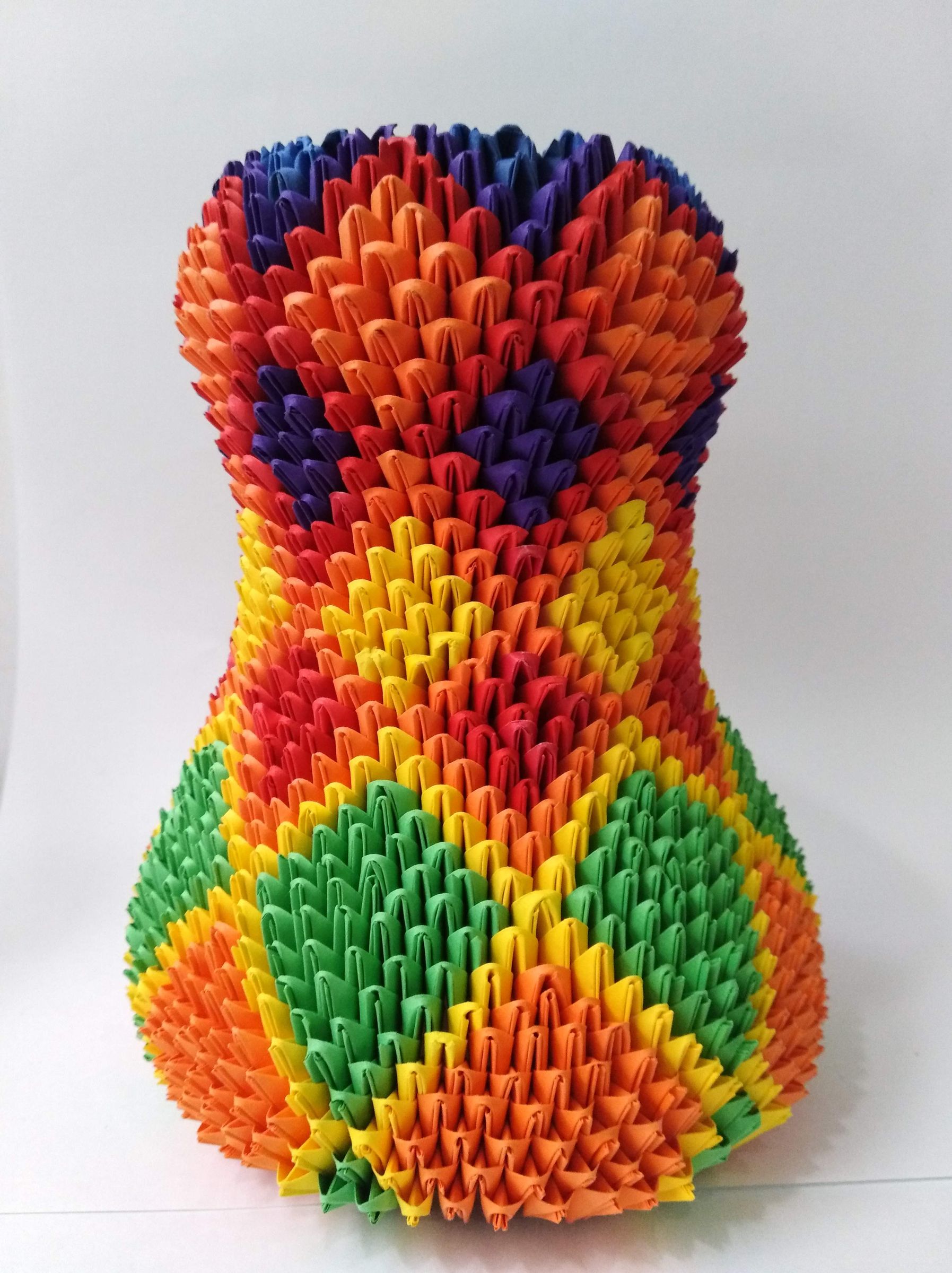 WATERPROOF Rainbow Origami Vase : 7 Steps (with Pictures) - Instructables