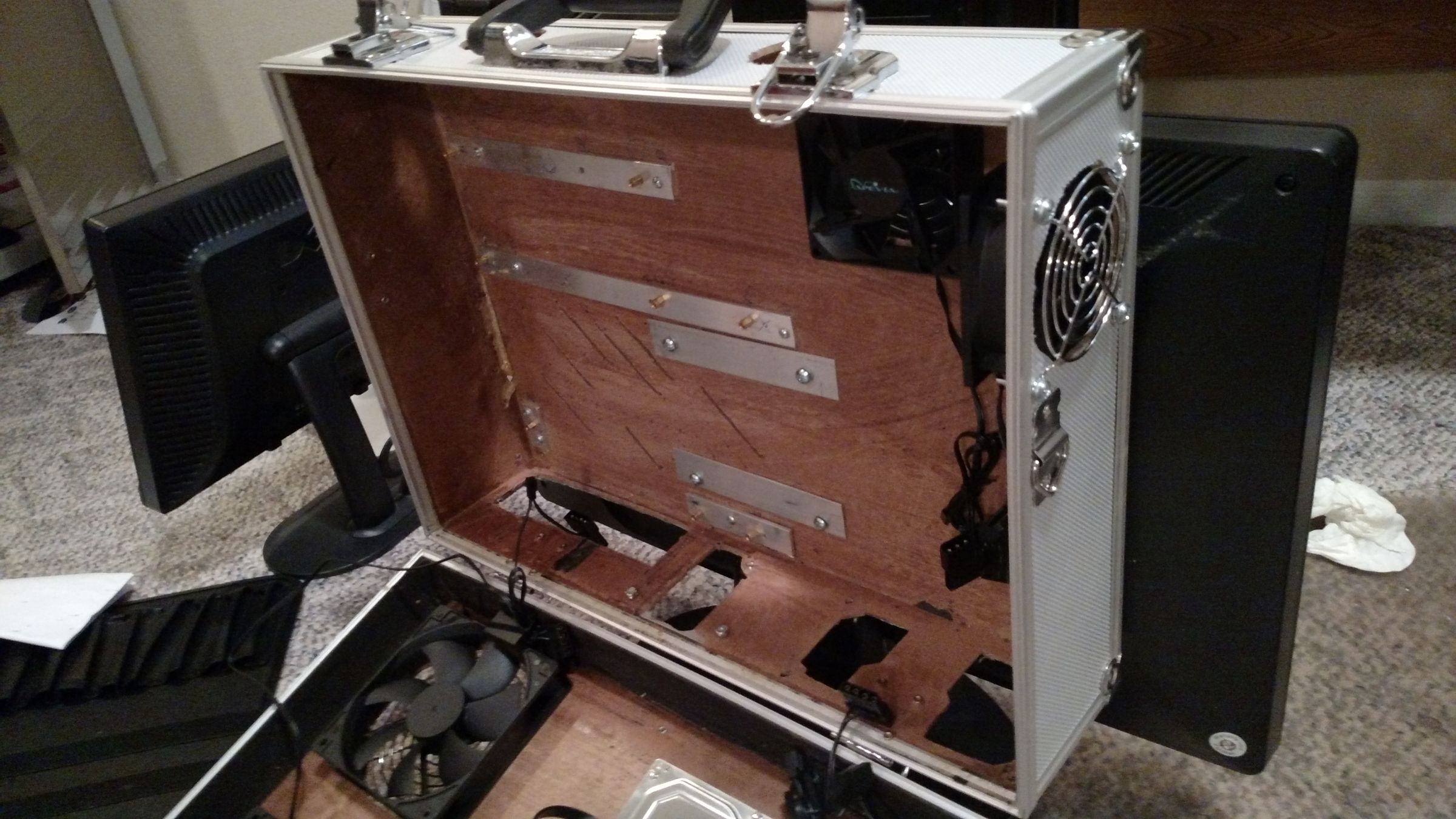 All-in-one PC Build (Luggable PC) : 8 Steps (with Pictures) - Instructables