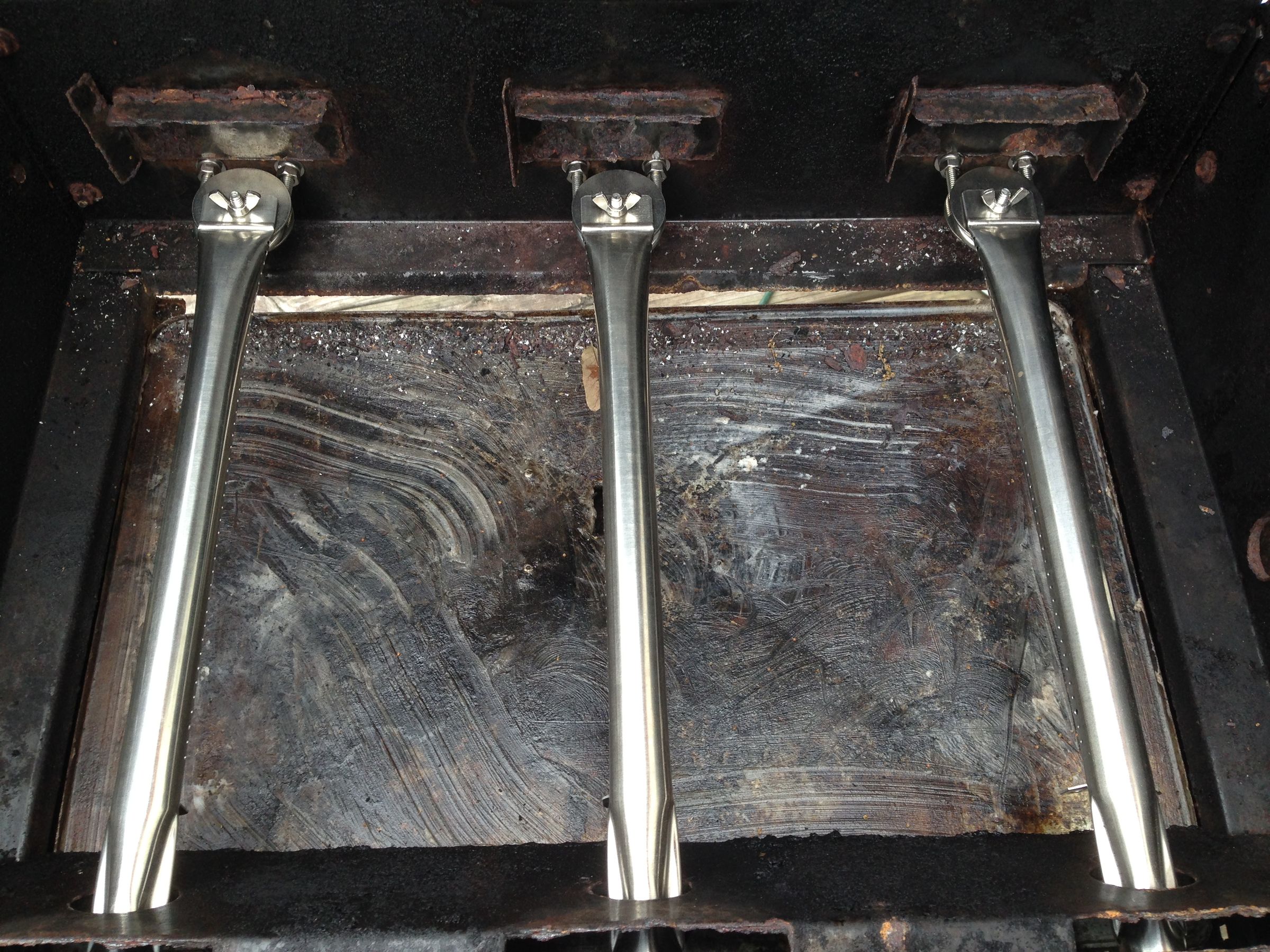Rusted Parts Repair for a BBQ Grillware GGPL-2100 : 4 Steps (with ...