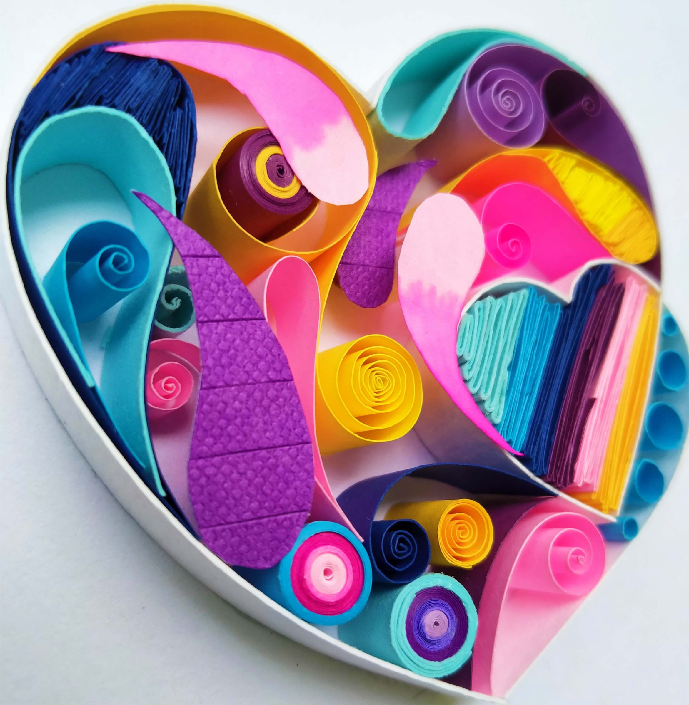 DIY Heart-shaped Paper Quilling : 6 Steps (with Pictures) - Instructables