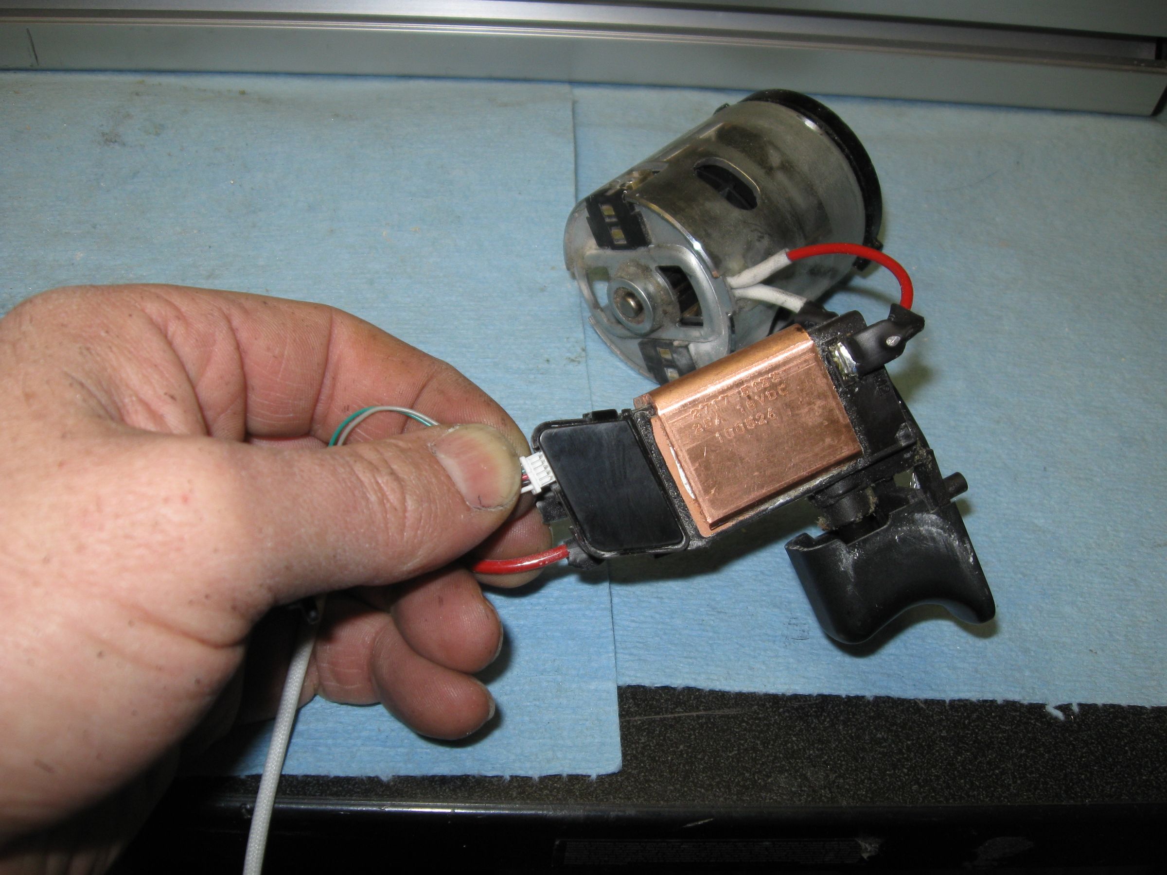 Mini Metal Lathe : 9 Steps (with Pictures) - Instructables