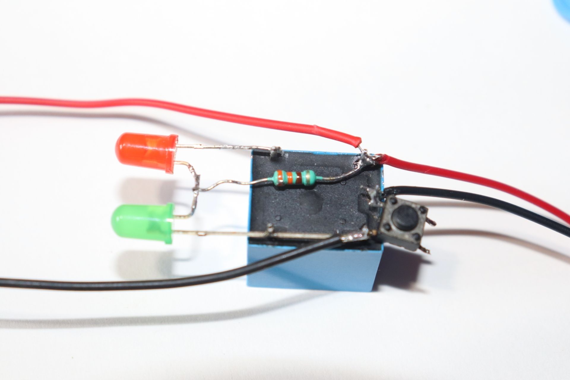 How to Make Short Circuit Protection Circuit : 10 Steps (with Pictures ...