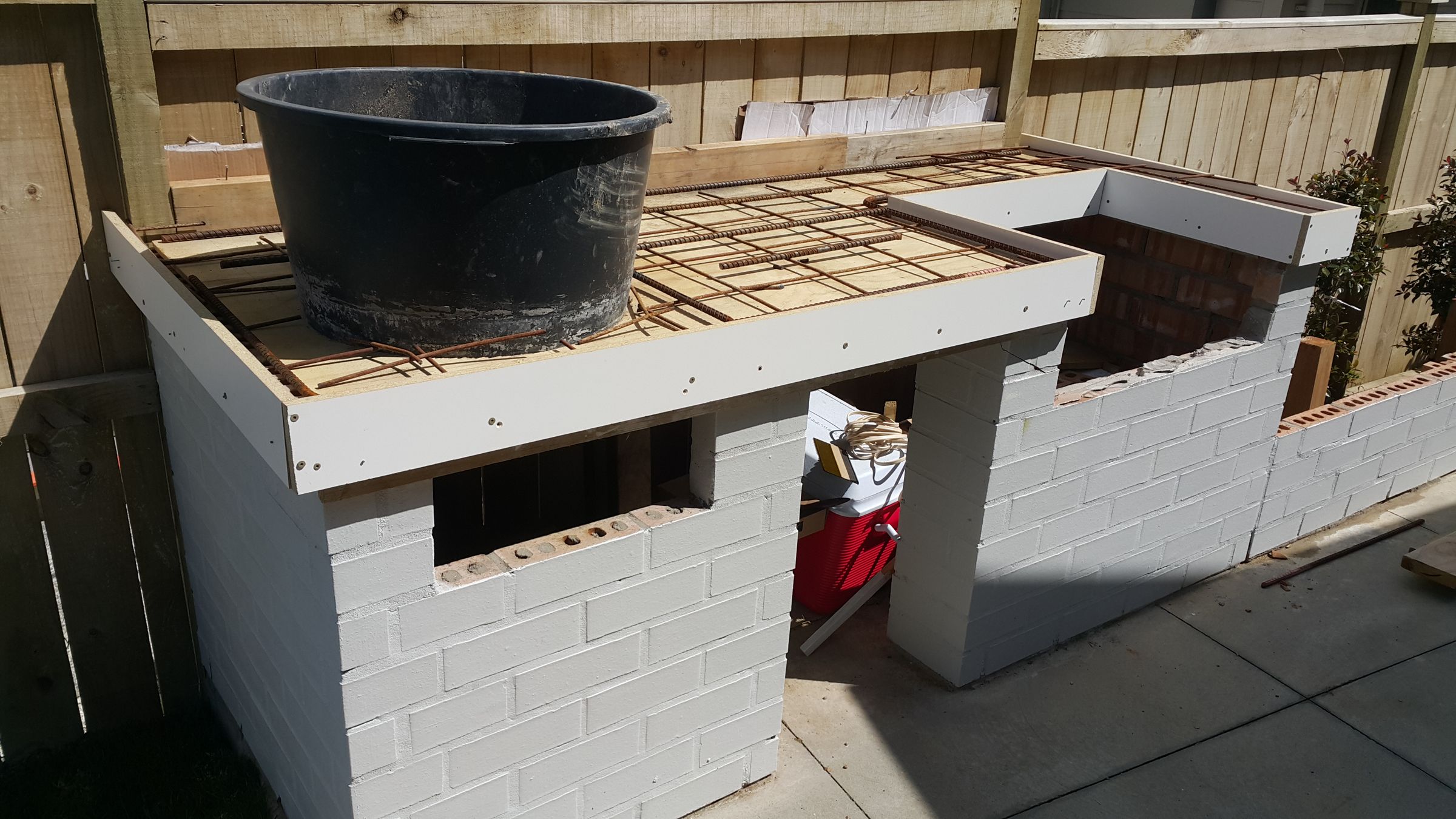 Brick and Polished Concrete BBQ Table : 9 Steps (with Pictures ...