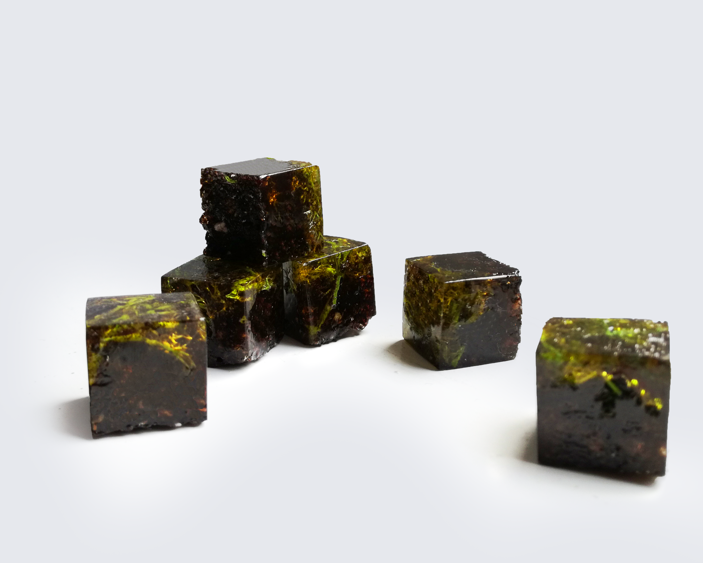 Realistic Minecraft Grass Blocks! : 4 Steps (with Pictures) - Instructables