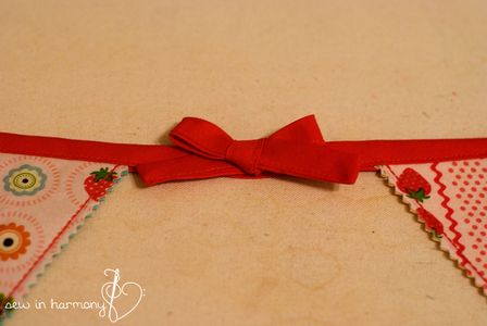 Fabric Pennant Banner Tutorial : 5 Steps - Instructables