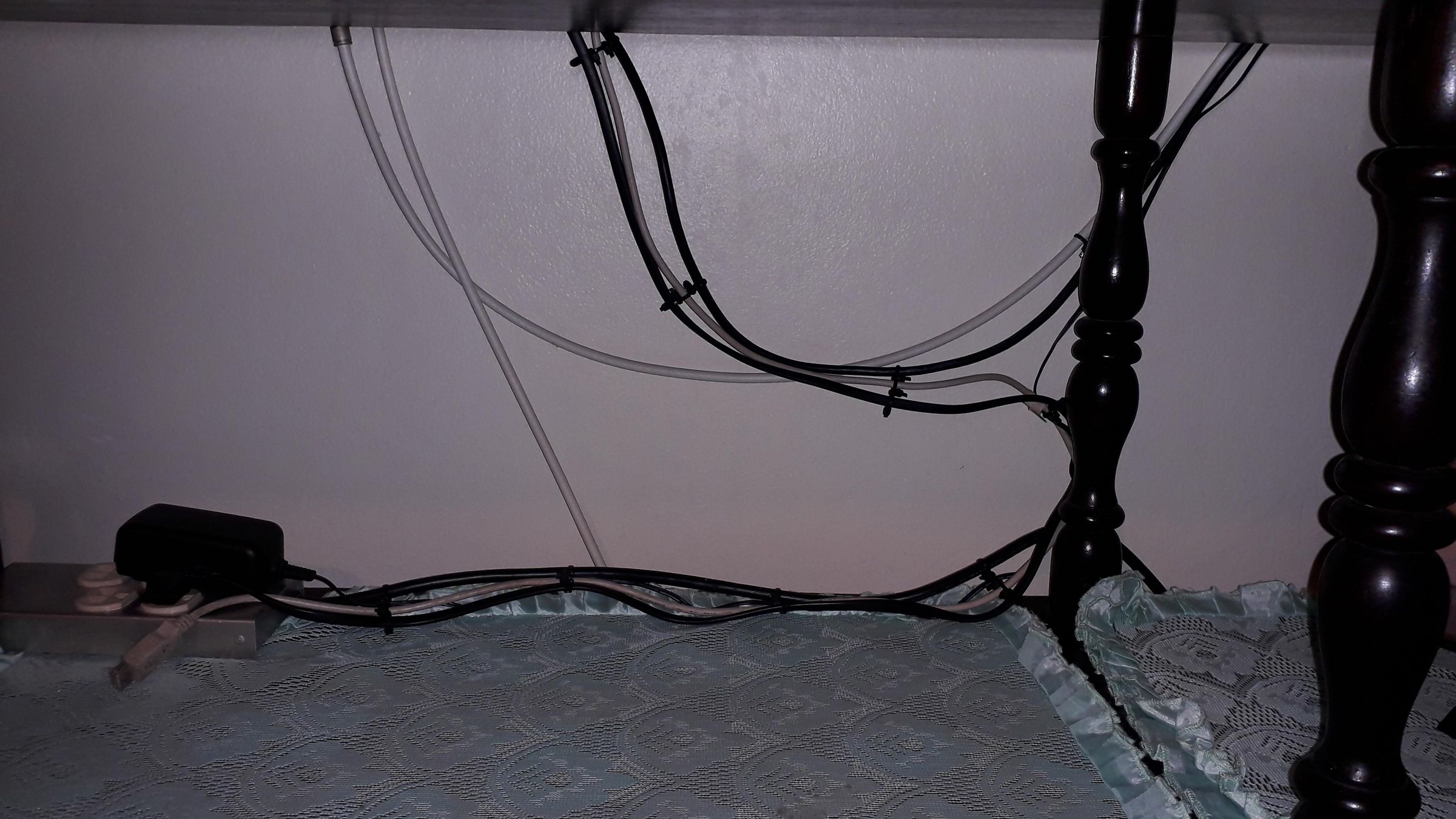 Zip Tie Cable Management : 8 Steps - Instructables